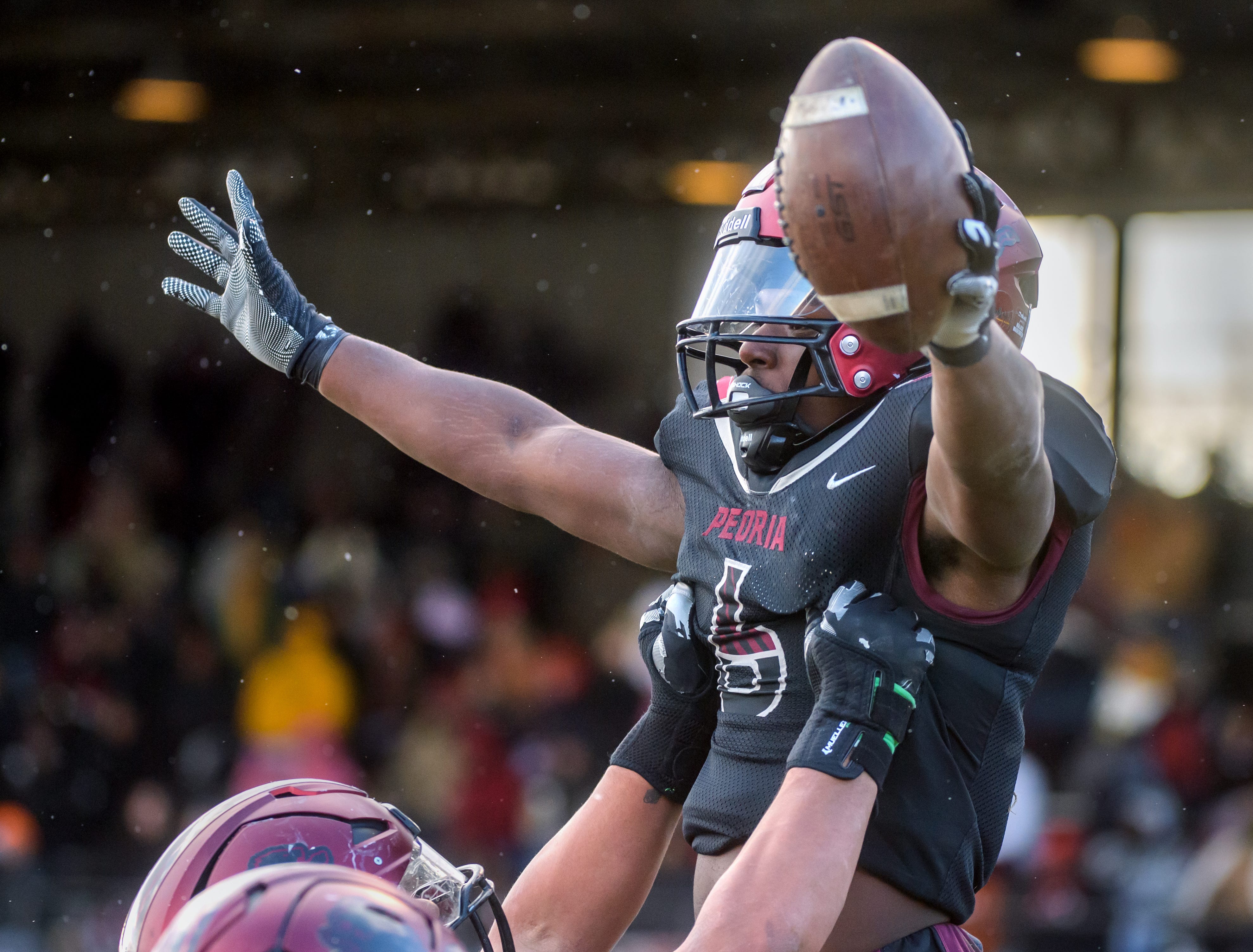 IHSA football: Peoria High beats Morris in 5A state semifinal