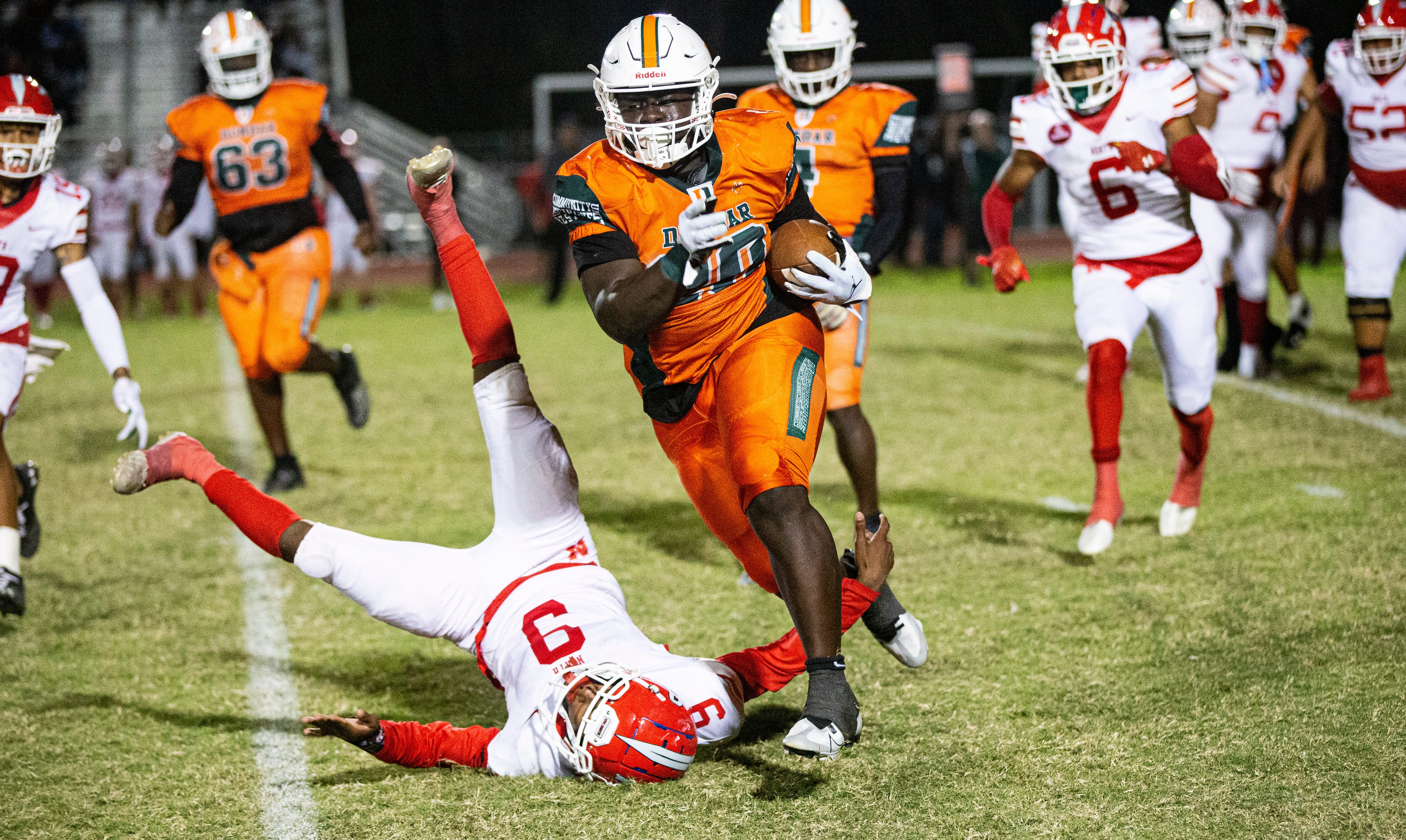 Watch: Dunbar survives playoff battle against North Fort Myers