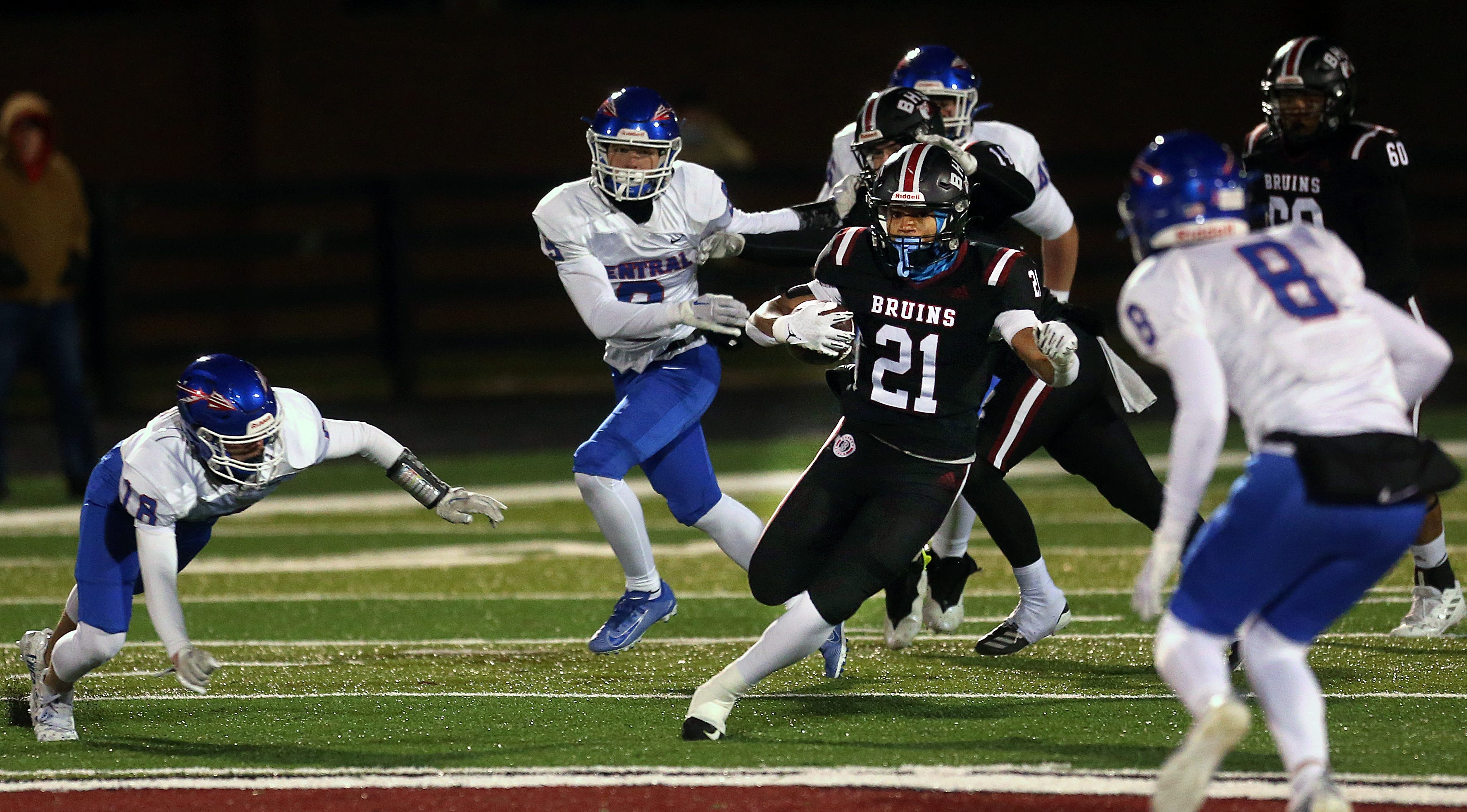 Picks for state football semifinals by The Courier Journal, WHAS-11