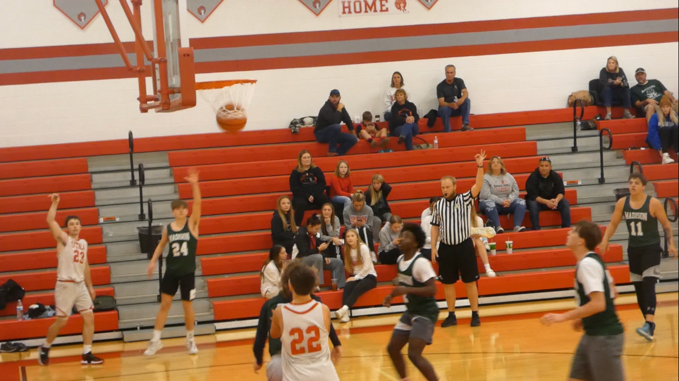 VIDEO: Utica boys basketball scrimmages Mansfield Madison