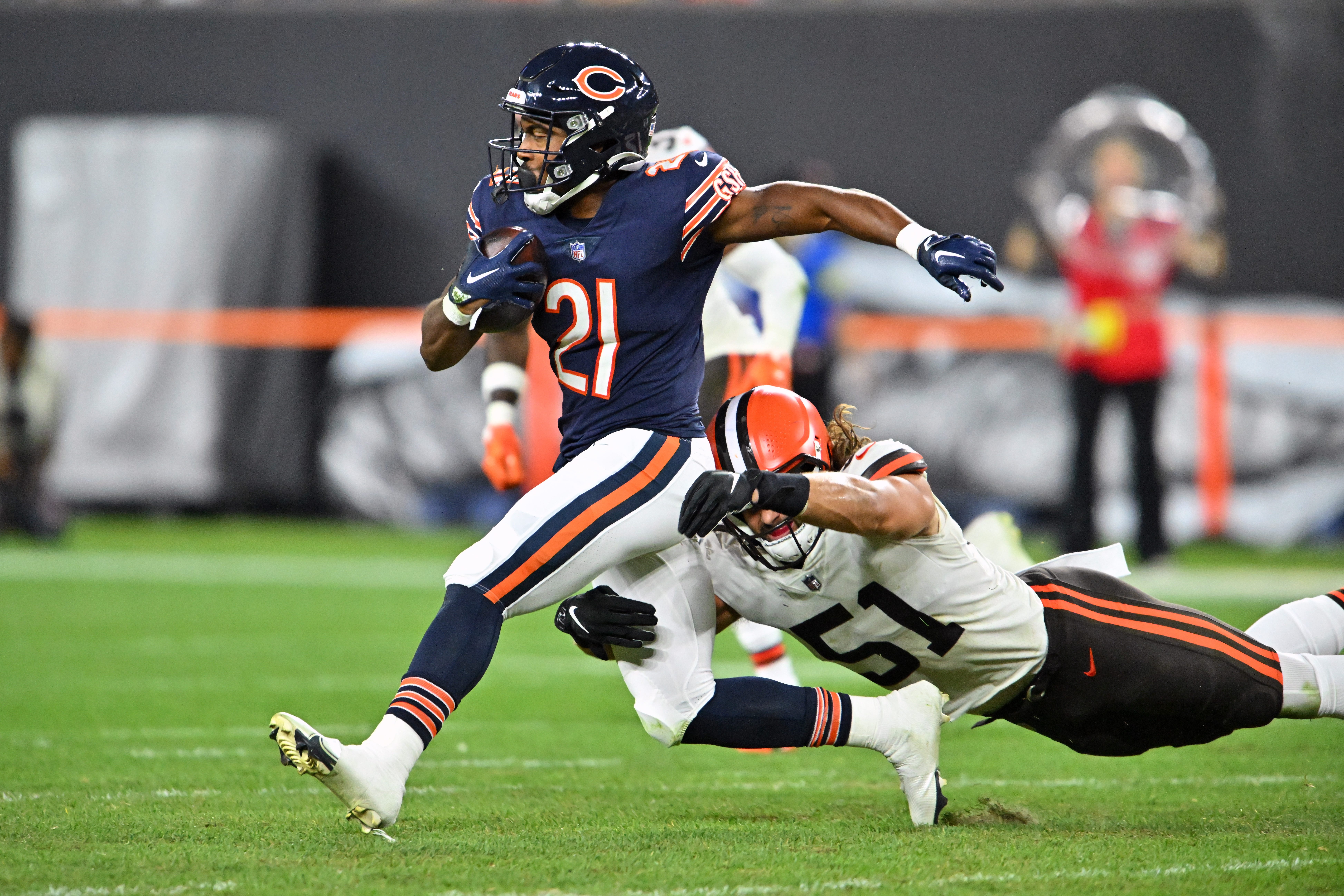 Chicago Bears elevate RB Darrynton Evans from practice squad