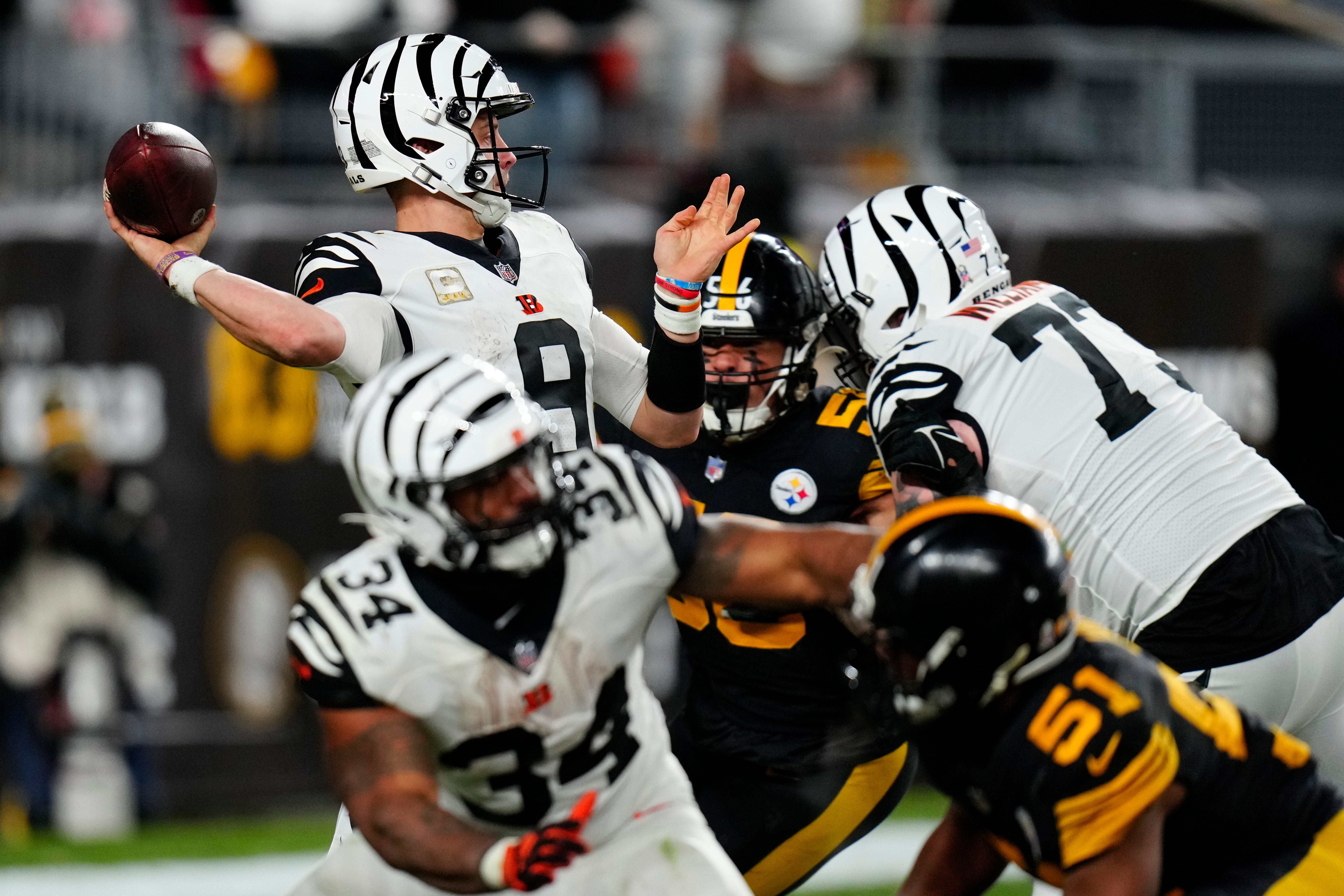 Joe Burrow drive saves Bengals season in win over Pittsburgh Steelers