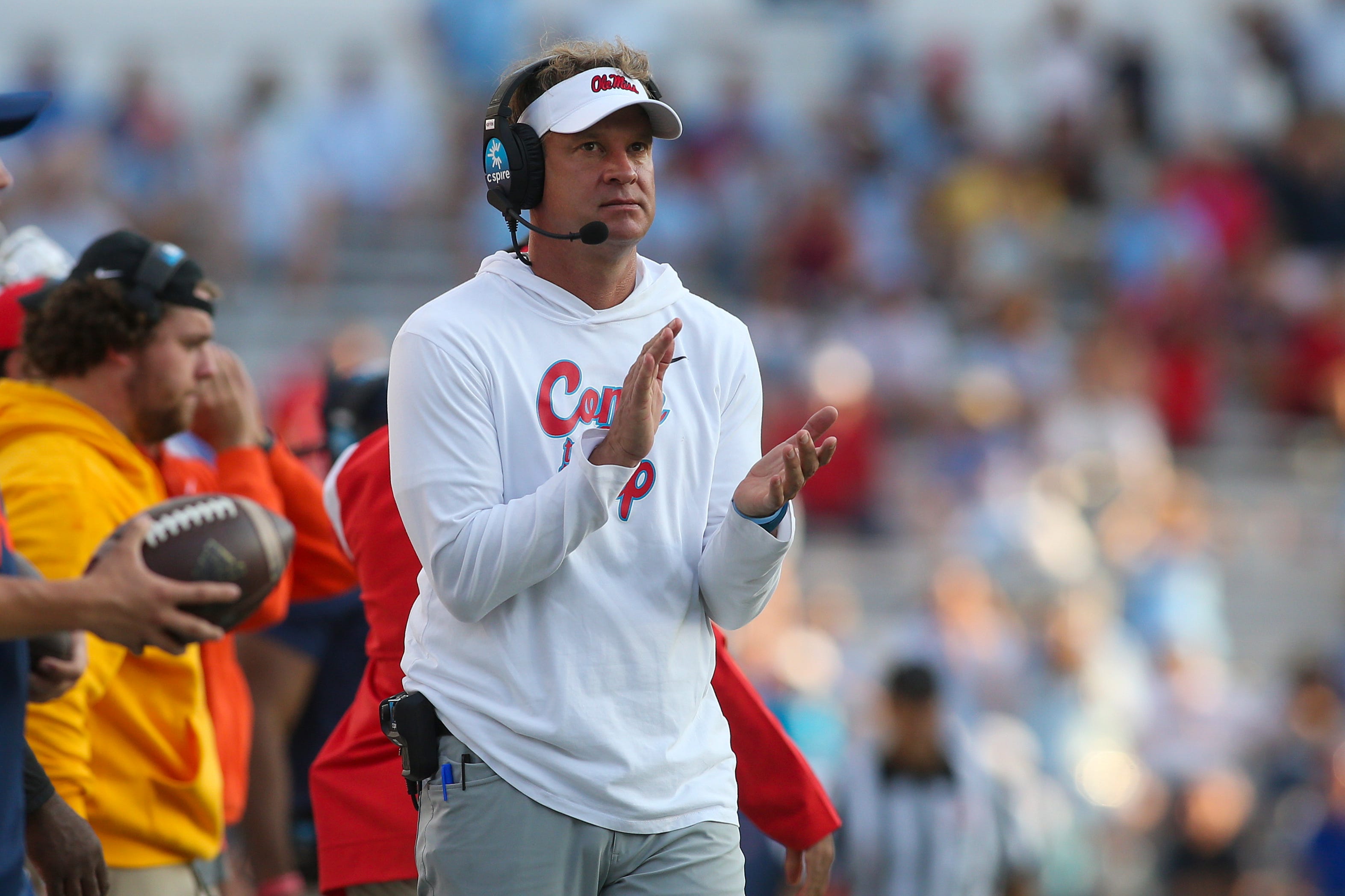 Lane Kiffin trolls new Auburn football coach Hugh Freeze