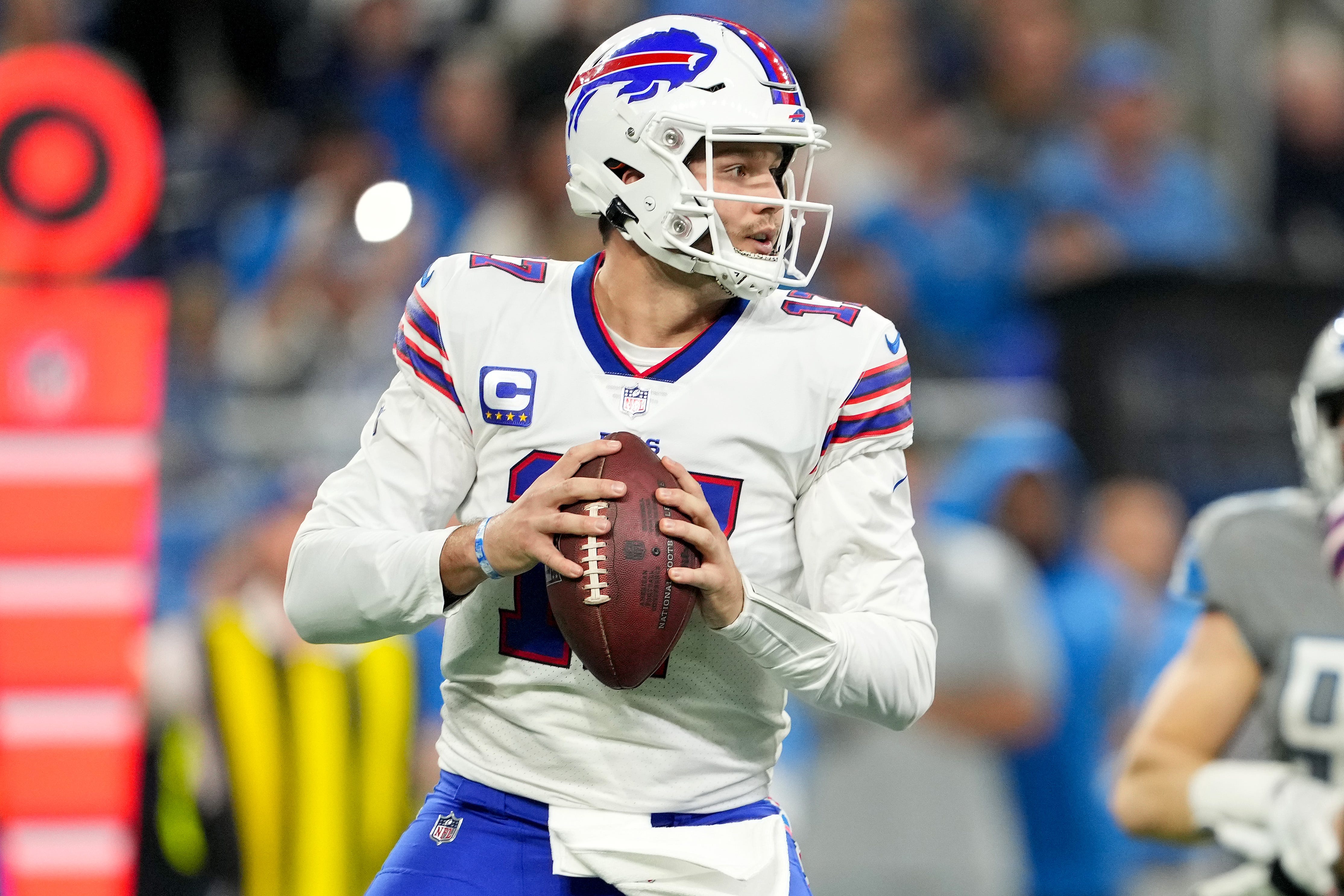Bills beat Lions after crazy 4th quarter in Thanksgiving game