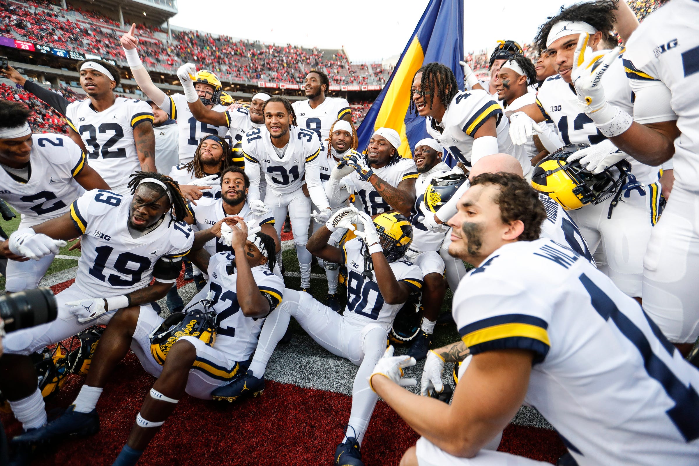 Michigan football stuns Ohio State for 1st win in Columbus since 2000