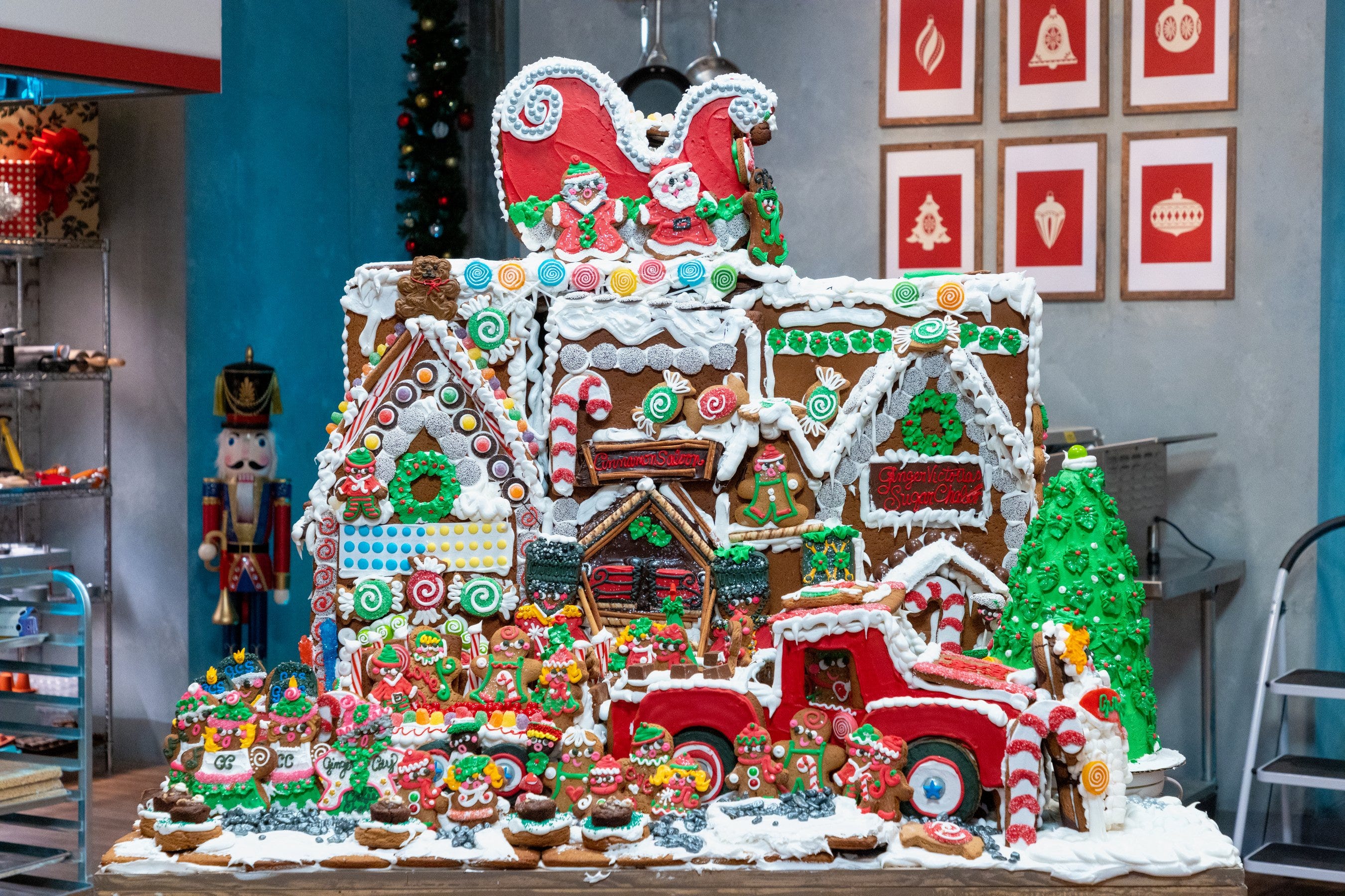 Quincy baker appears on Food Network's 'Holiday Baking Championship'