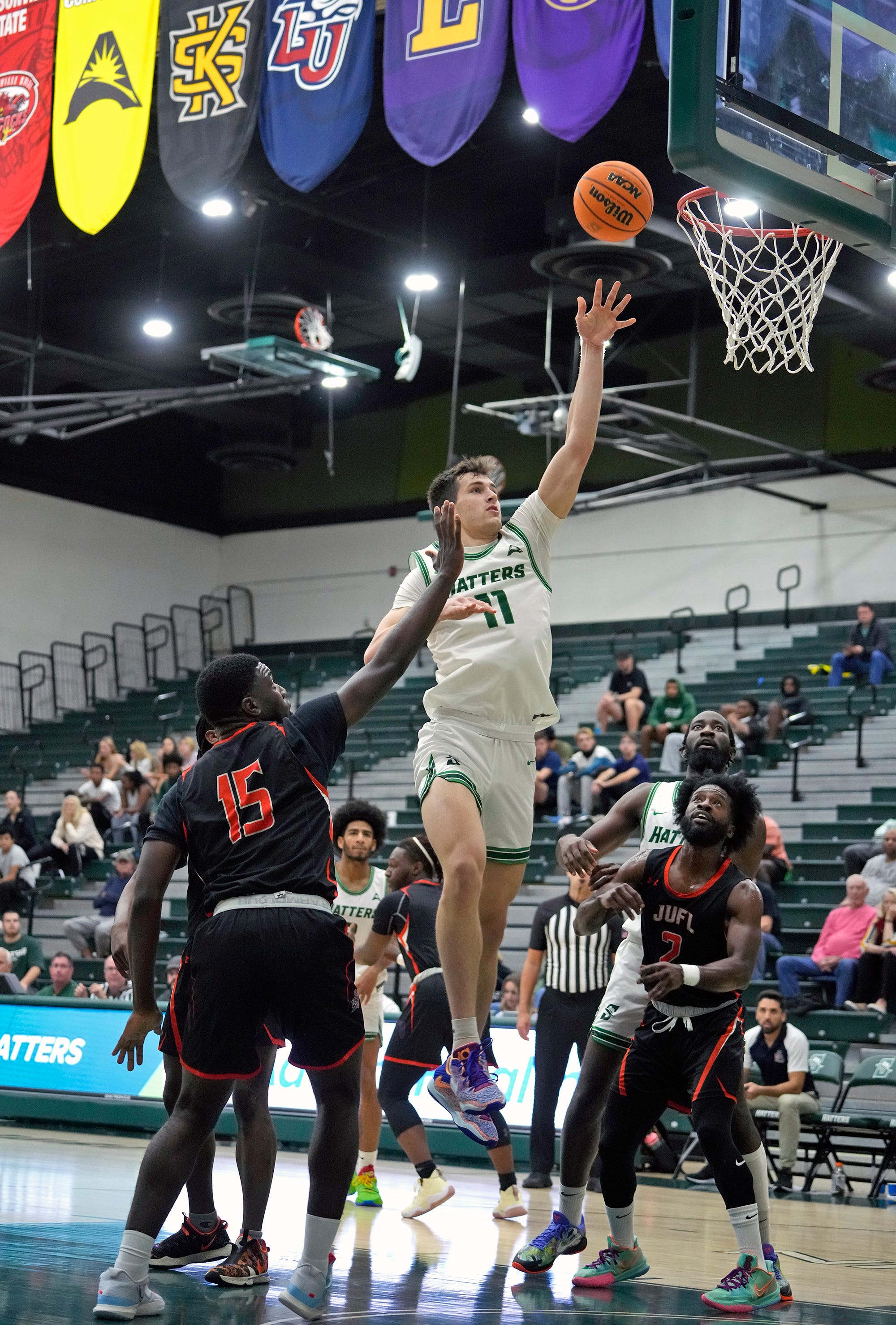 Stetson pounds Johnson University 125-51 in men's basketball home opener