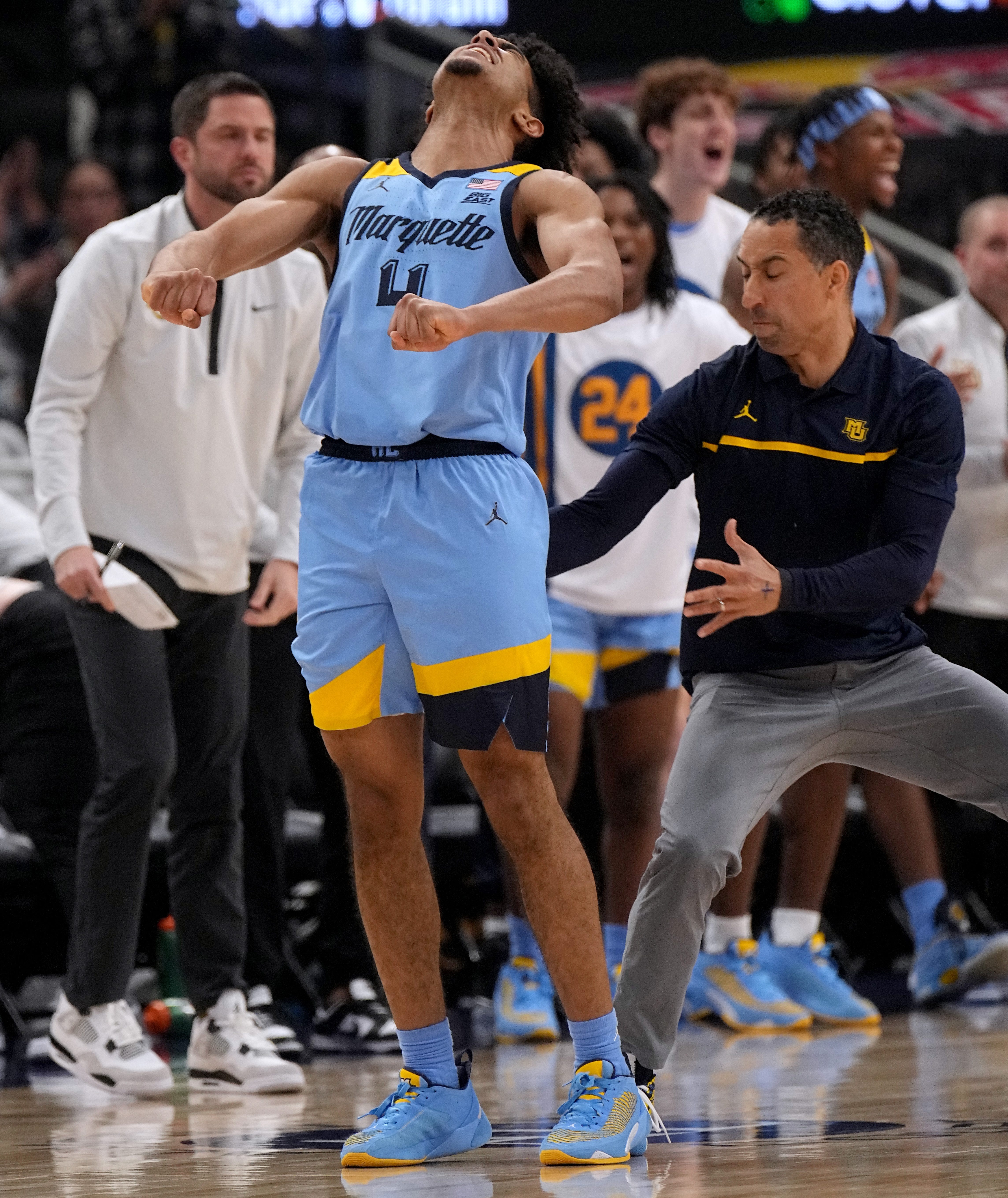 Marquette basketball Stevie Mitchell defensive guard for Shaka Smart