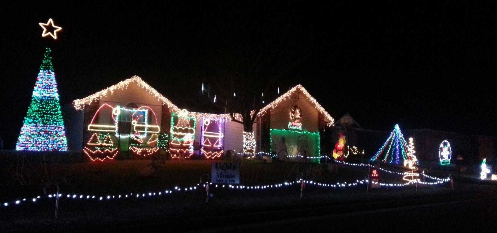 Over 35 Christmas light displays near Springfield, MO to see in 2022