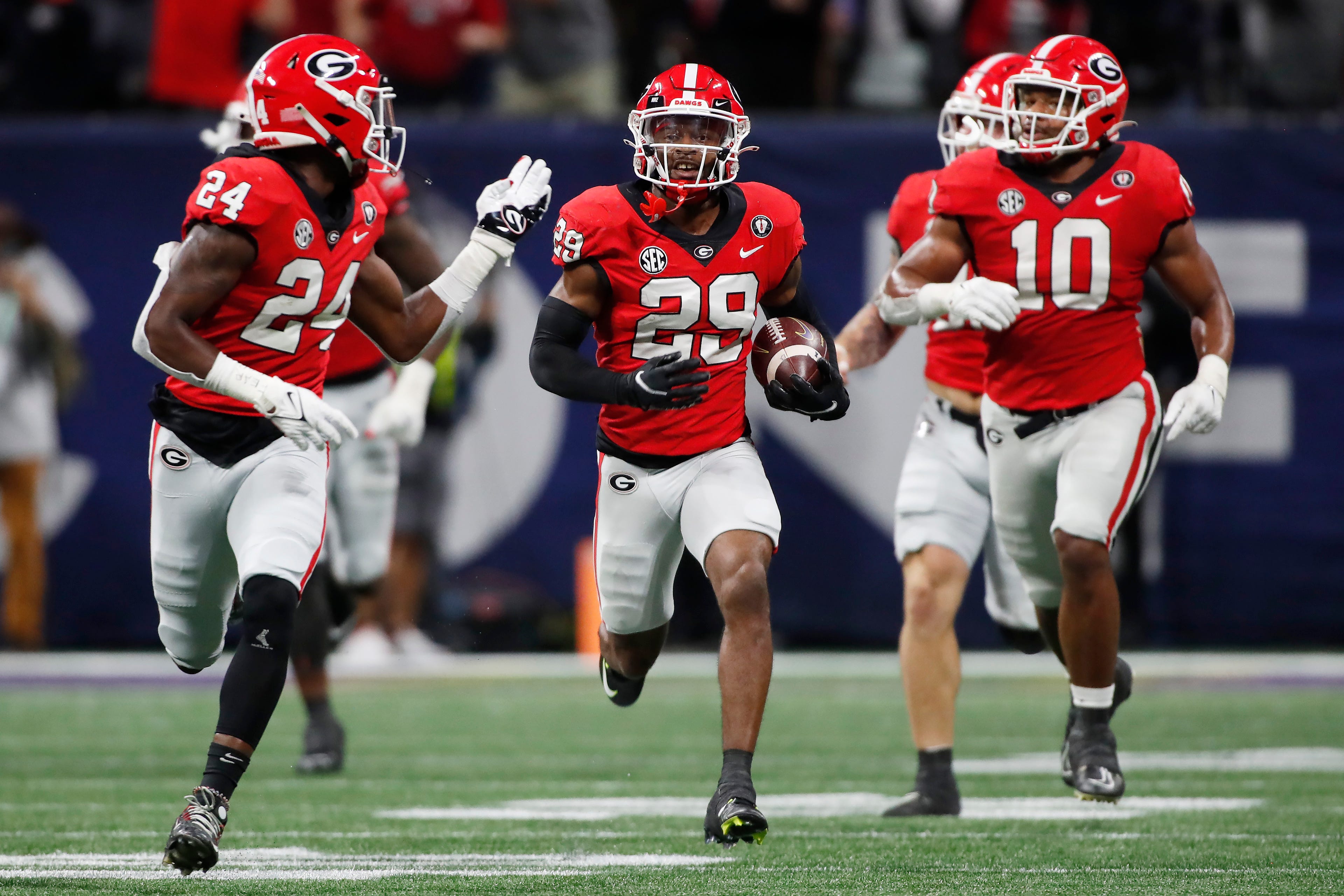 Raiders pick Georgia football's Chris Smith in 2023 NFL Draft.