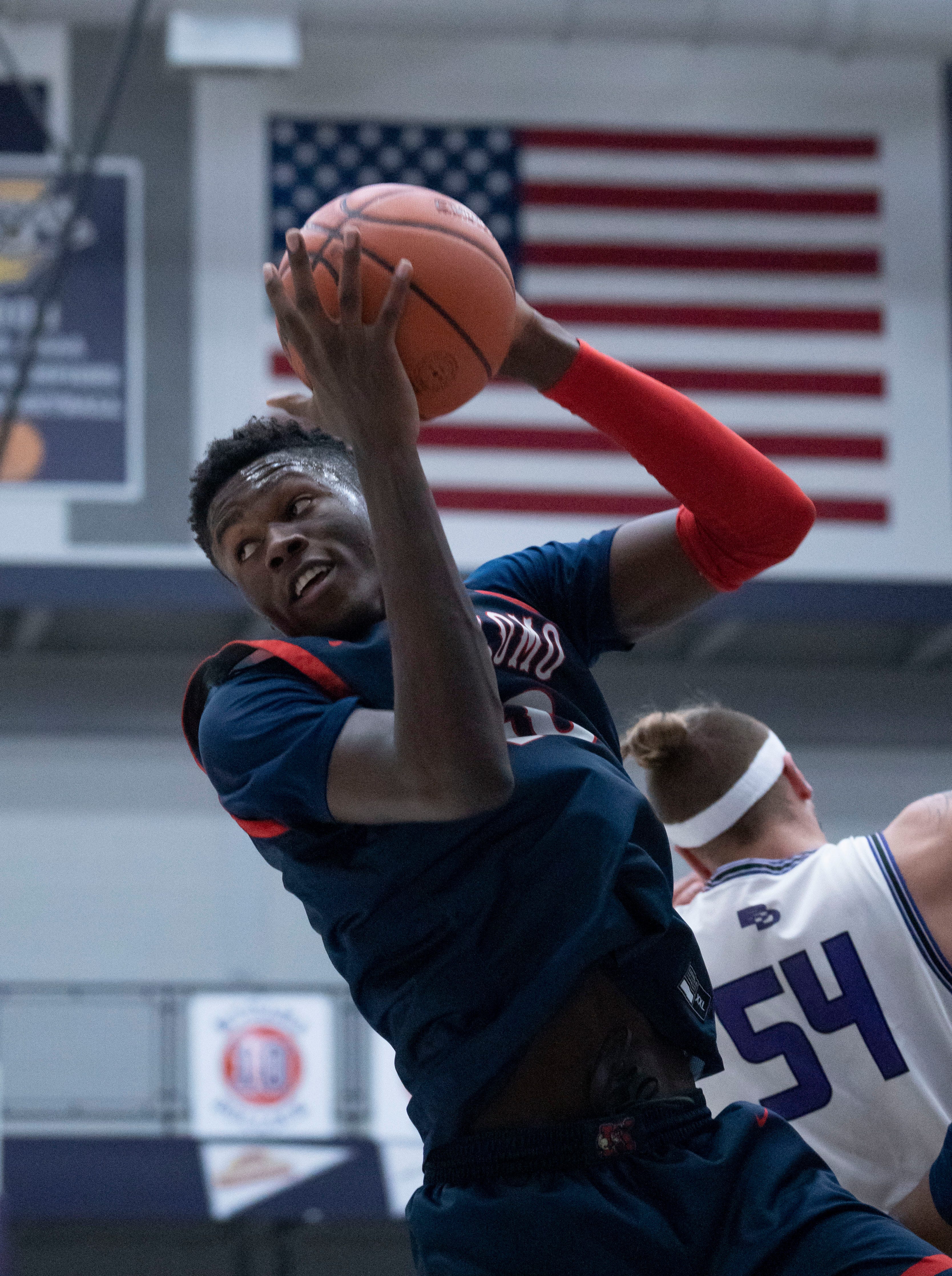 IHSAA basketball: Flory Bidunga ties consecutive field goals record