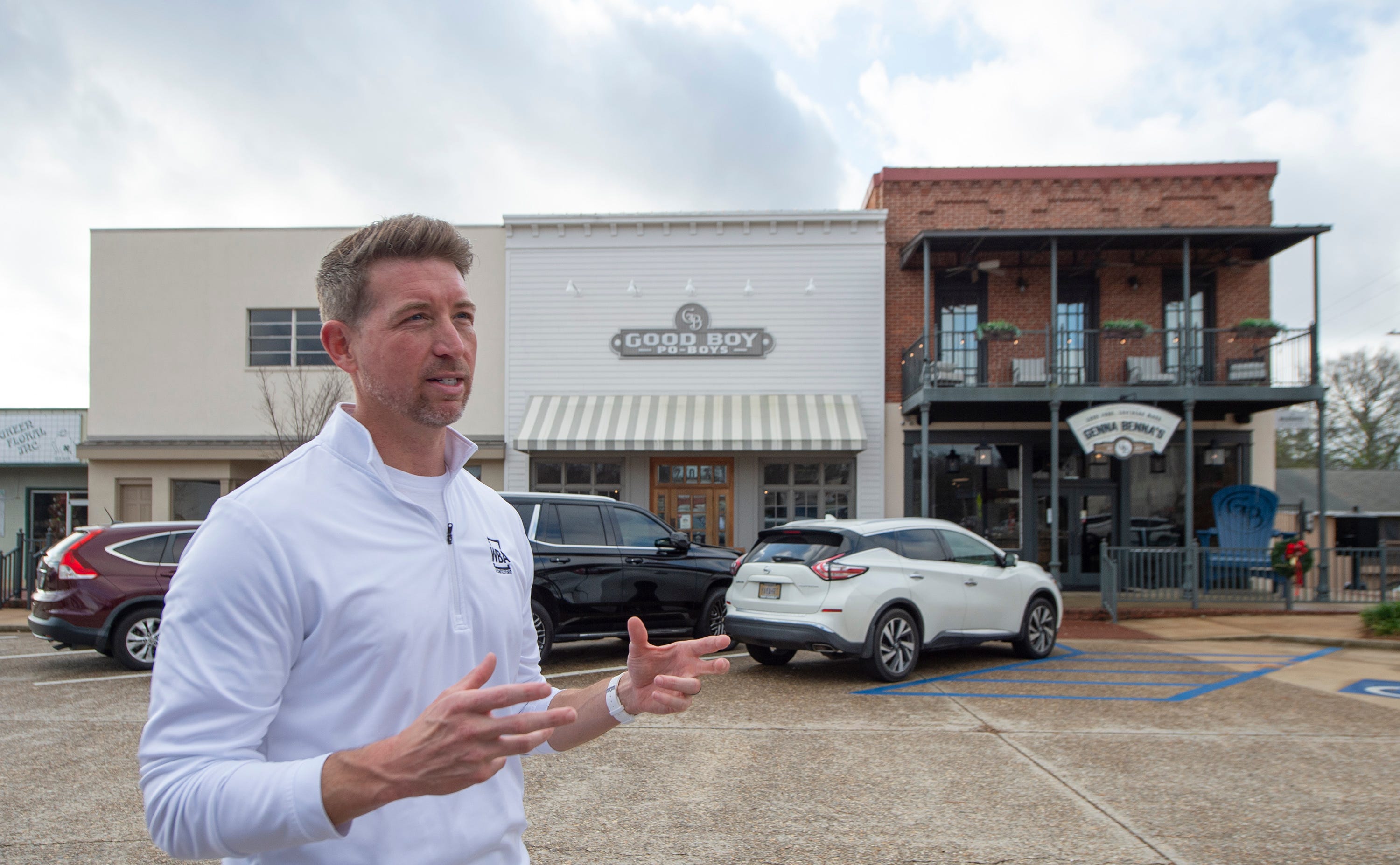 Downtown Brandon, MS, bars, restaurants, lofts, make city place to be