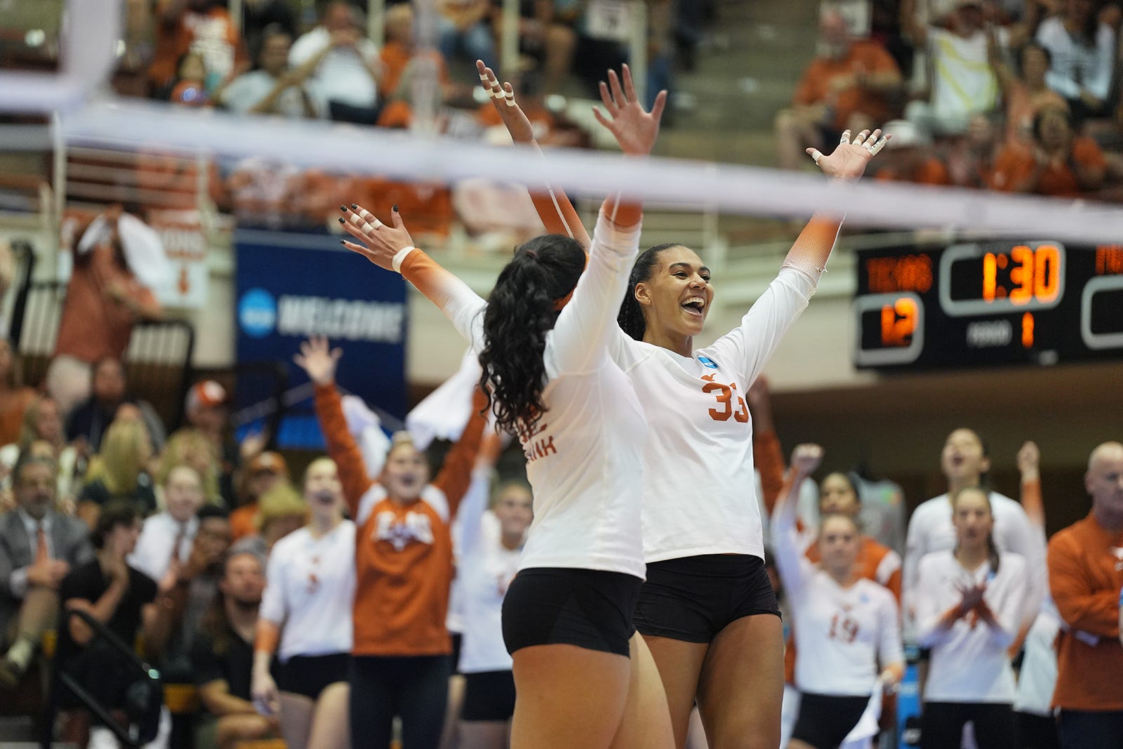 Texas Longhorns volleyball news - Austin American-Statesman