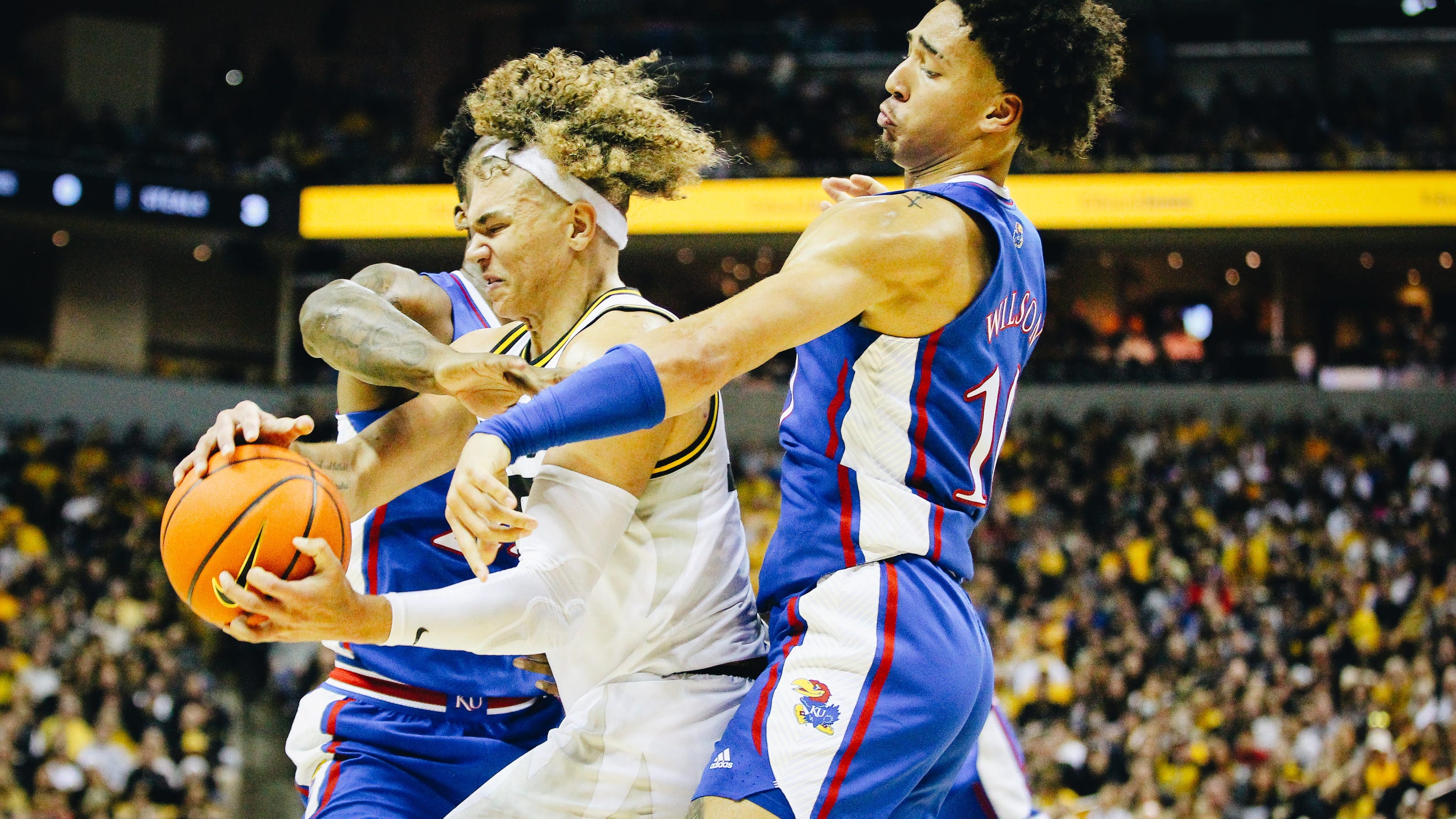 Mizzou basketball: Kansas wins Border War rivalry game Mizzou basketball: Kansas wins Border War rivalry game