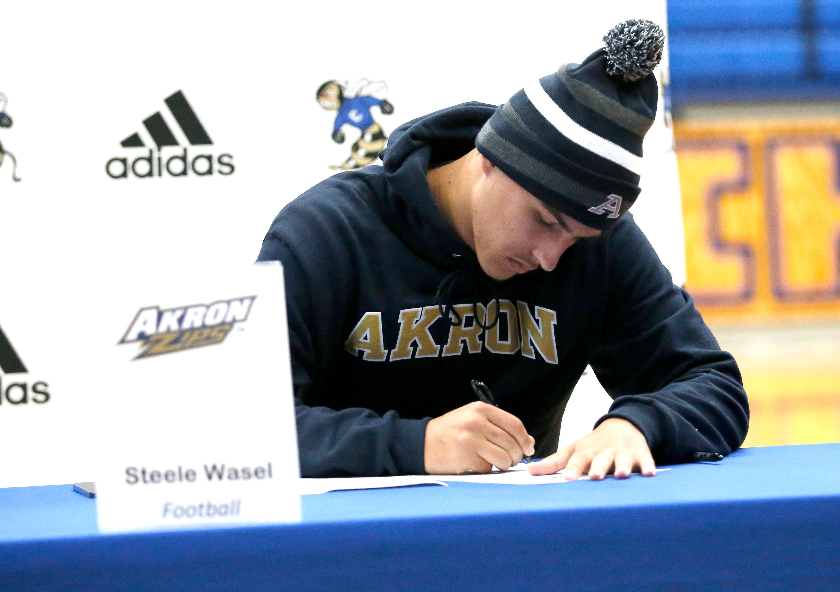 Choctaw football prioritizes signing ceremony despite timing challenge