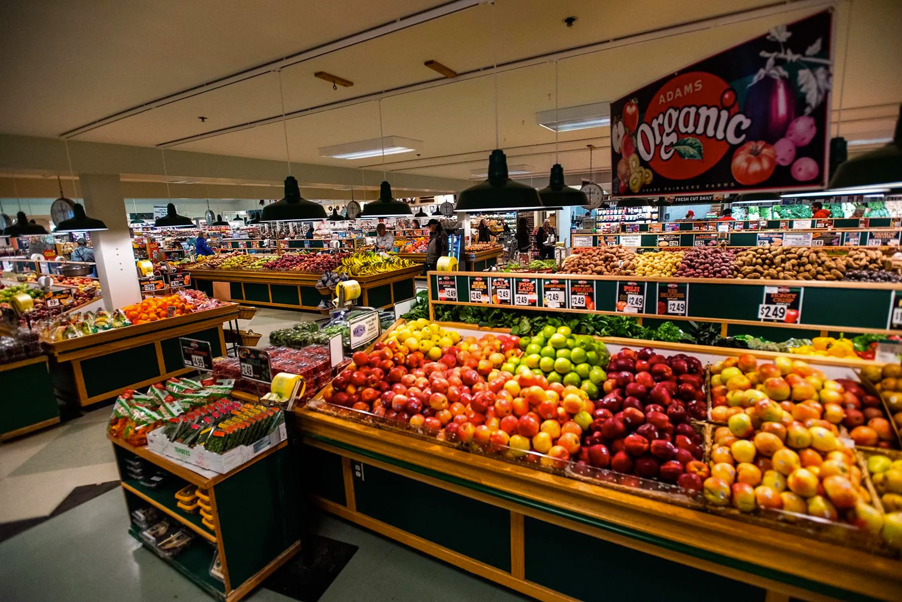 Where Wegmans isn't, family-run grocery stores foster NY communities