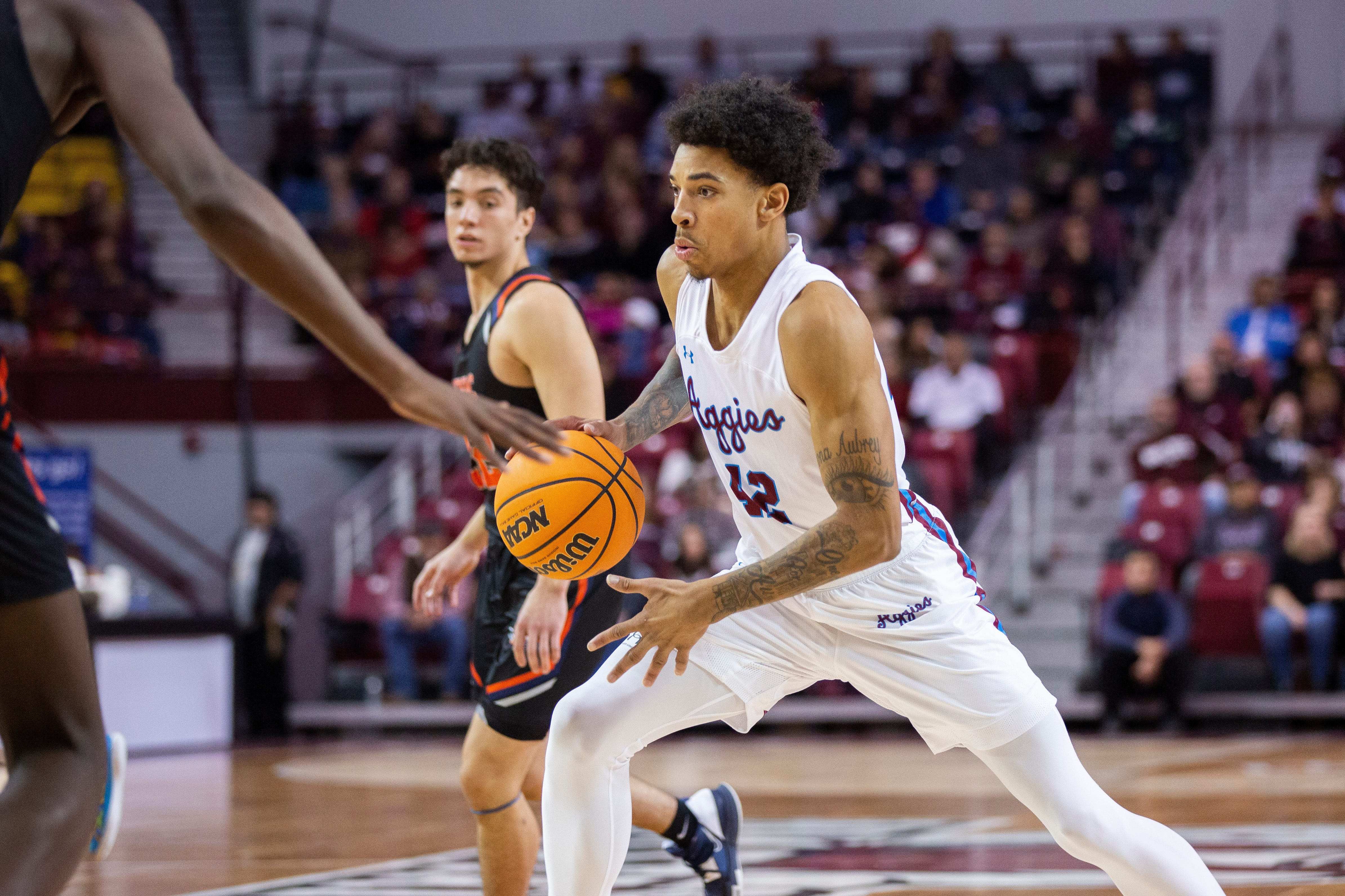 NMSU men's basketball begins Western Athletic Conference play with two ...