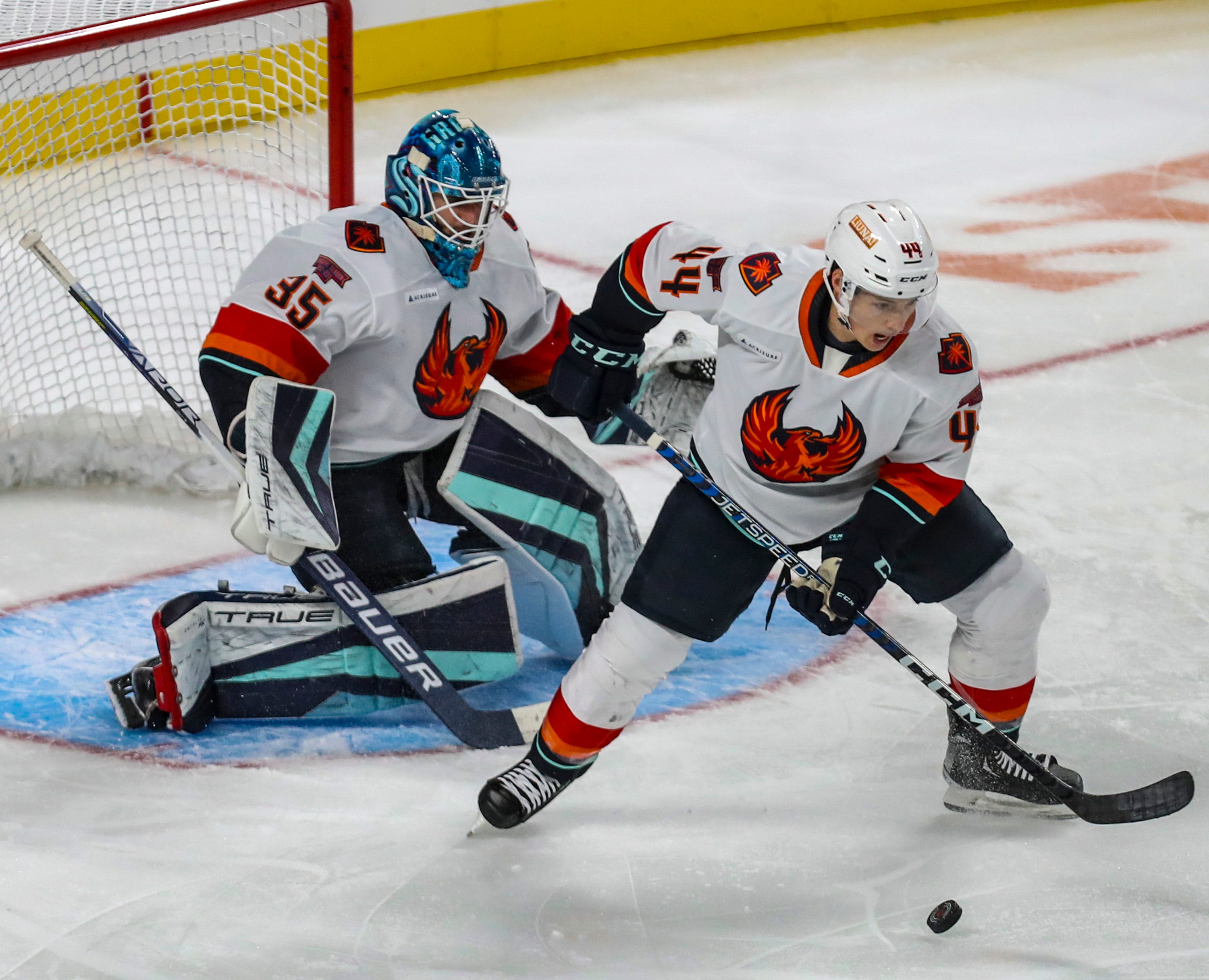 Coachella Valley Firebirds win again, finish 2022 with a gaudy 20-6-3 ...