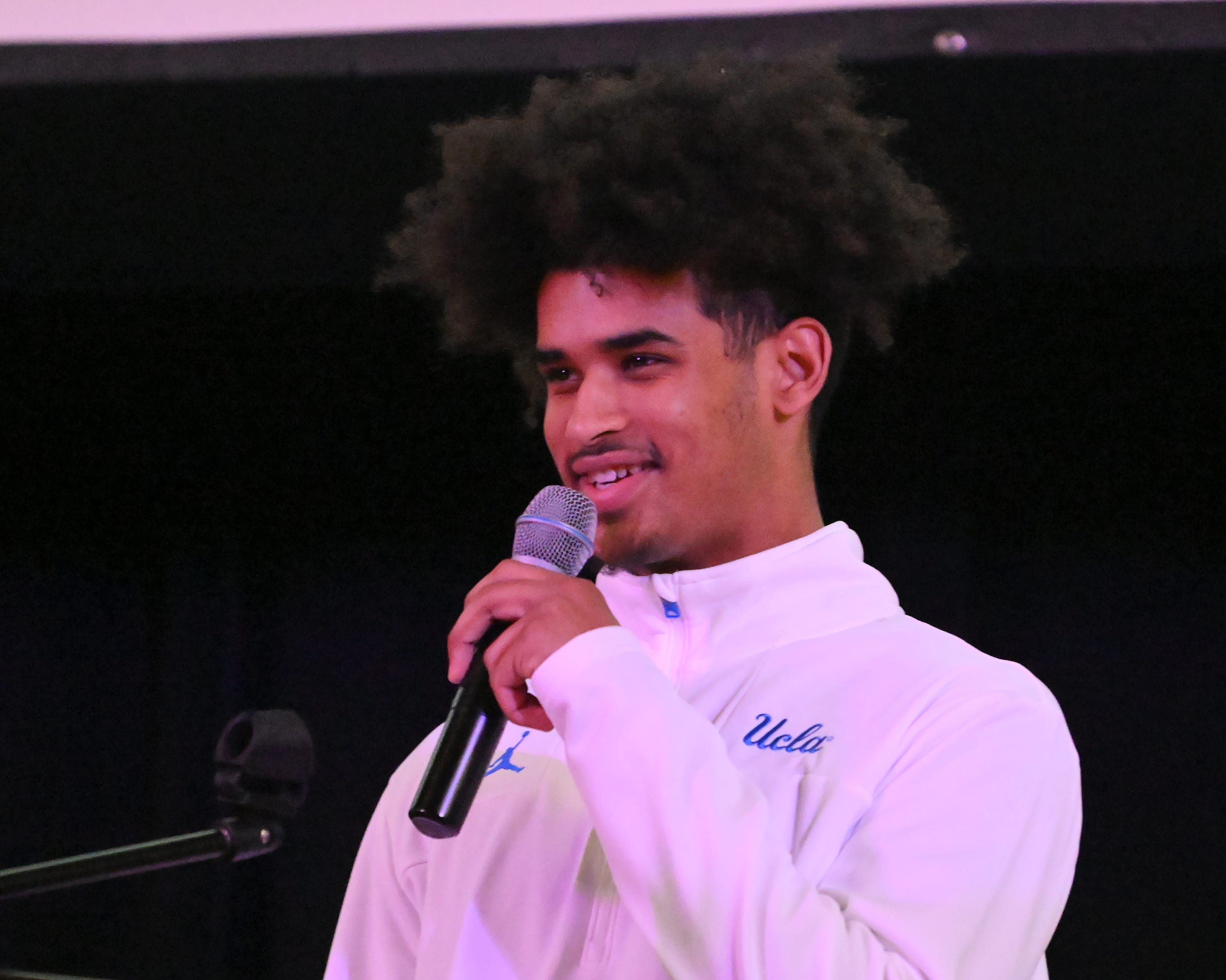 Roundup: King QB Dante Moore makes UCLA official; Snowden to Wisconsin