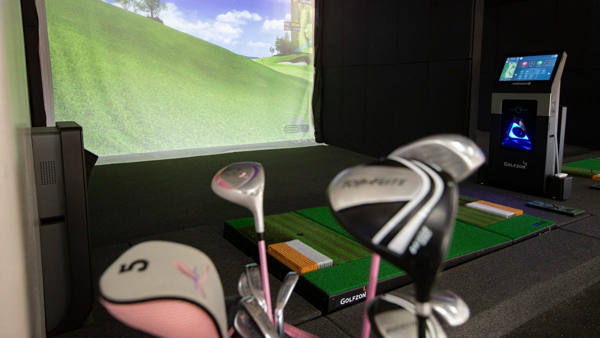 PHOTOS: Nine Iron golf simulator business in Belvidere