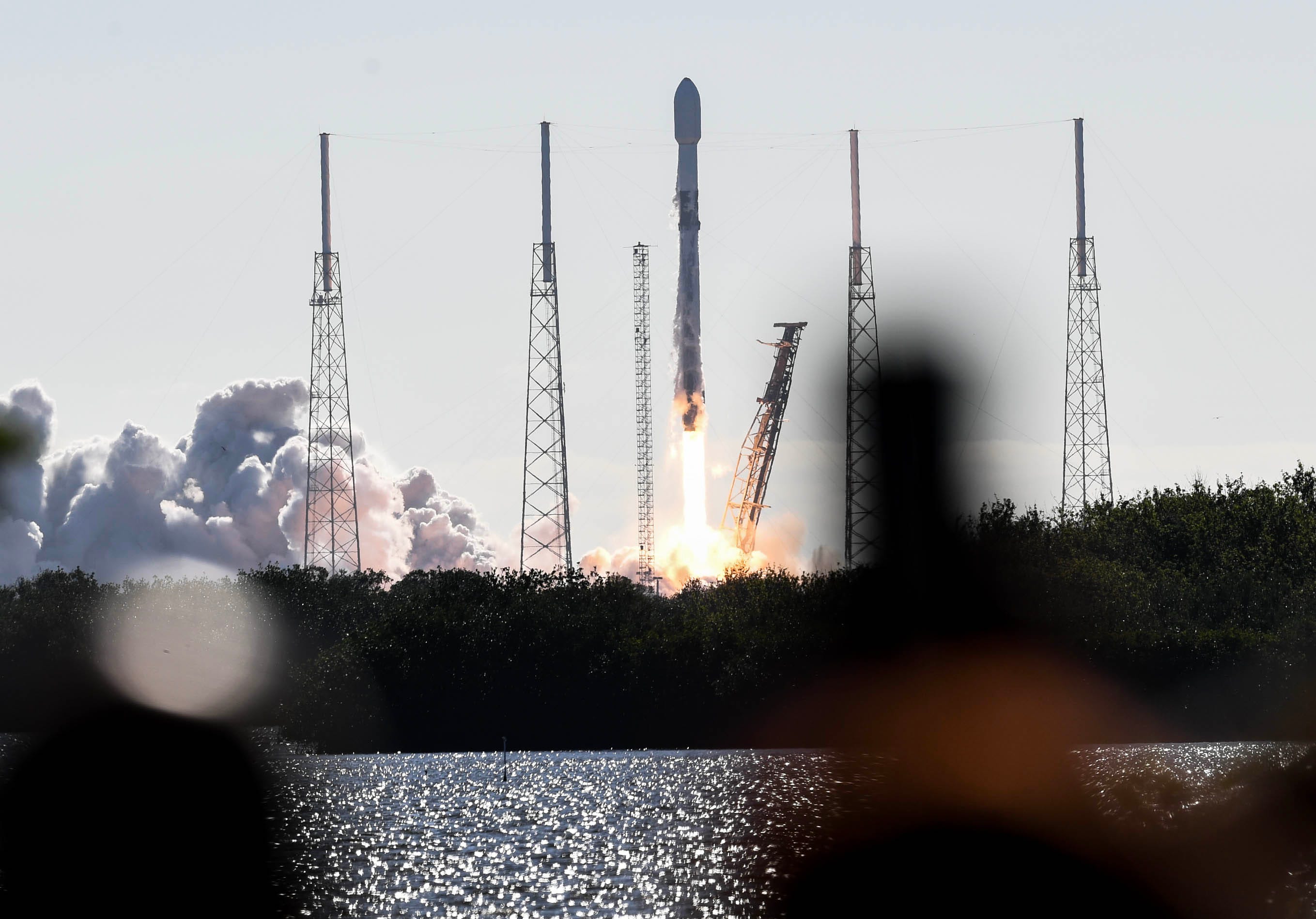 First 2023 SpaceX launch featured a sonic boom landing at the Cape