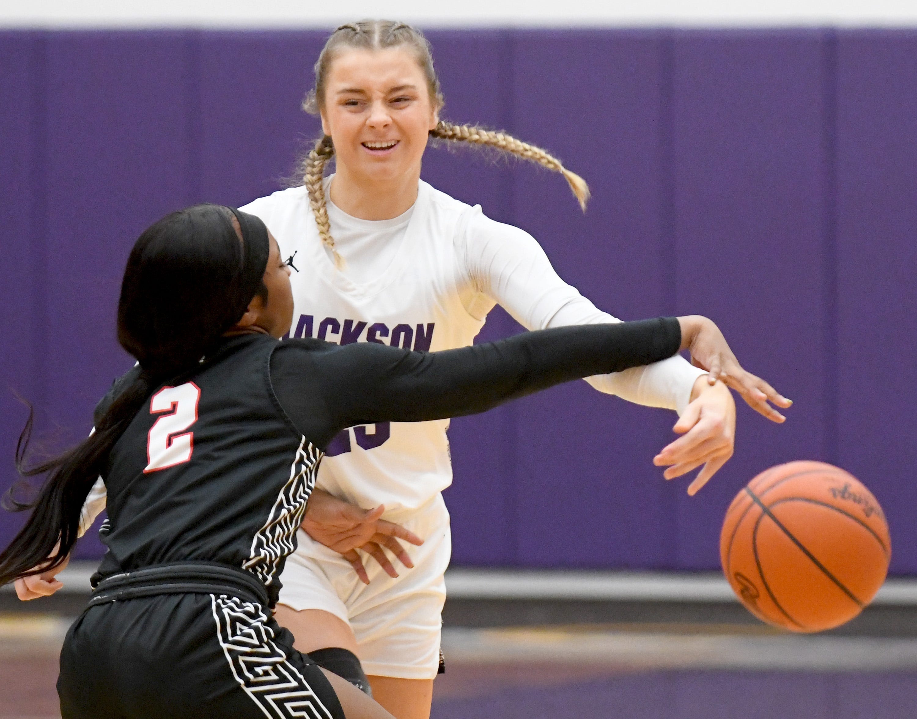 Kylonne Foster leads McKinley girls basketball team past Jackson