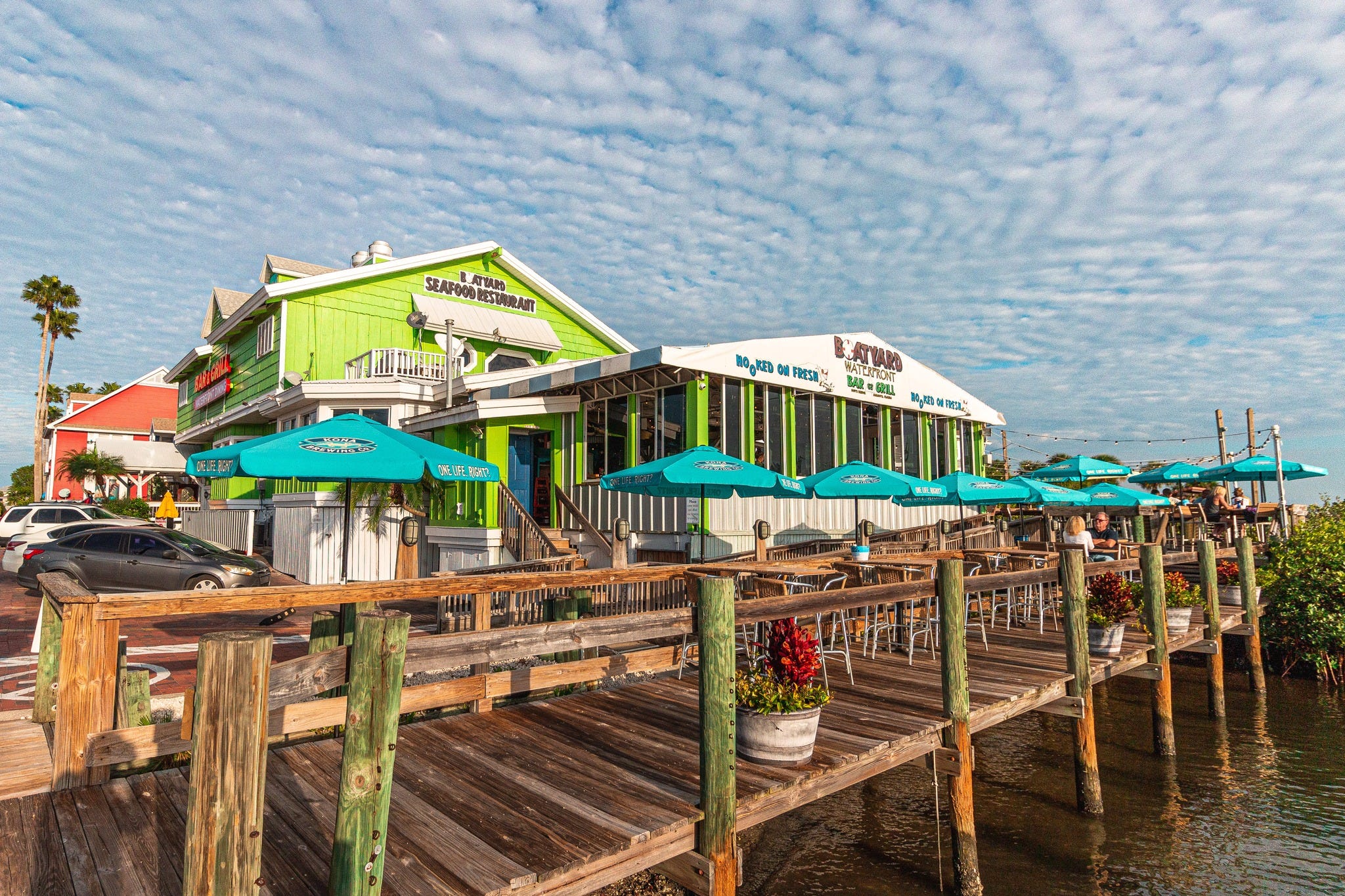Best waterfront restaurants in Sarasota area with outdoor seating