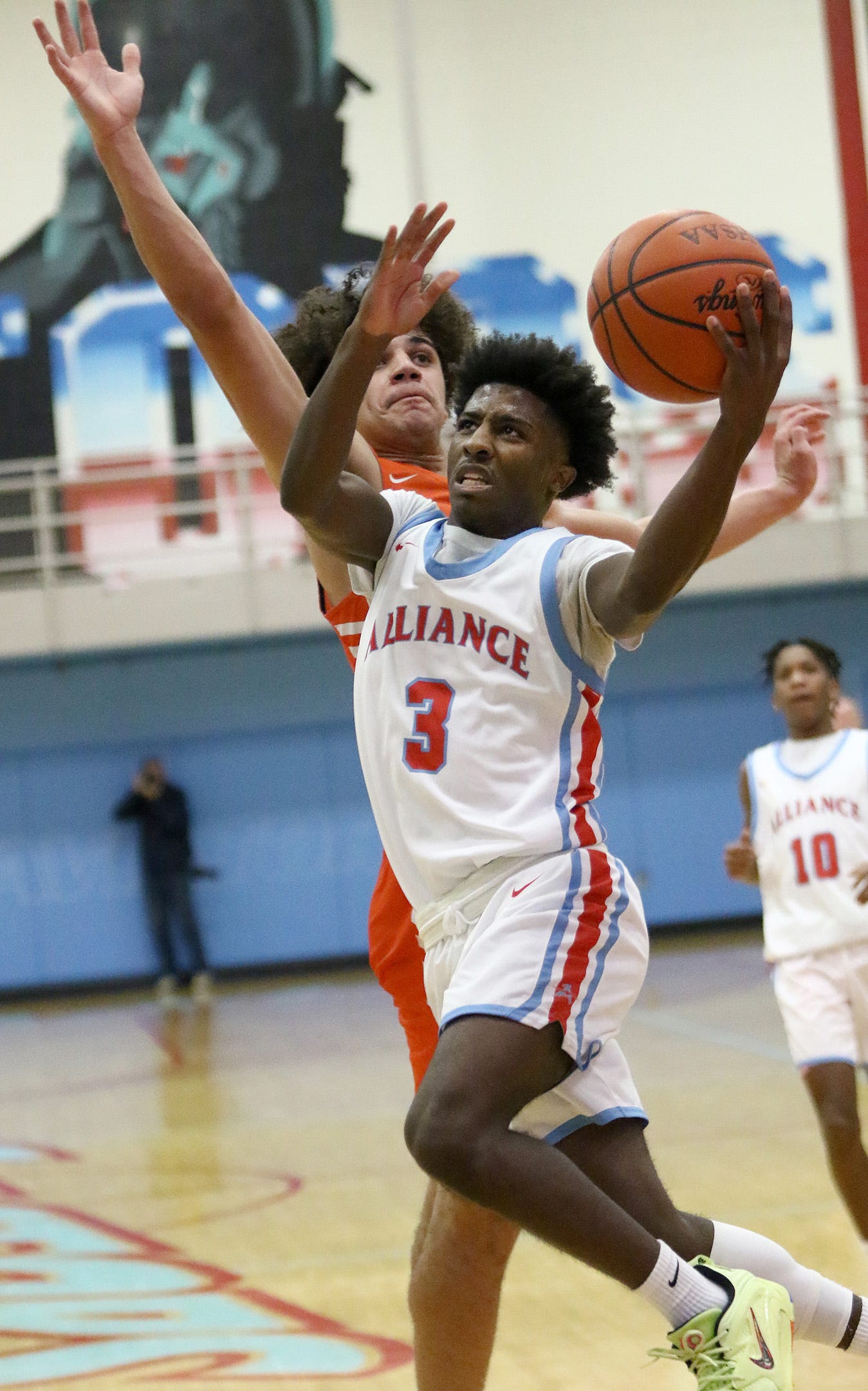 Alliance Aviators boys basketball team defeats rival Marlington Dukes