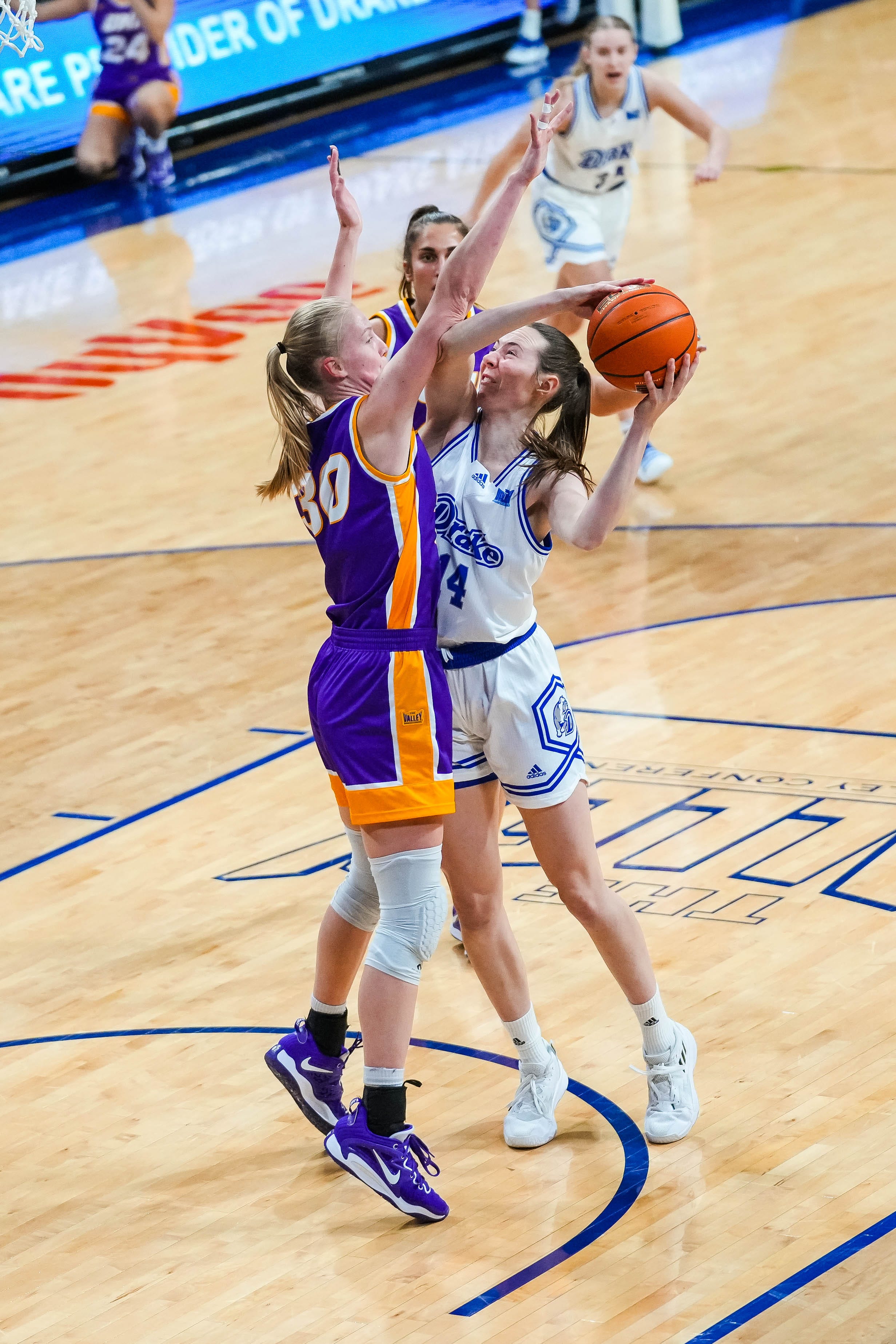 Drake women's basketball races past Valparaiso in Missouri Valley game