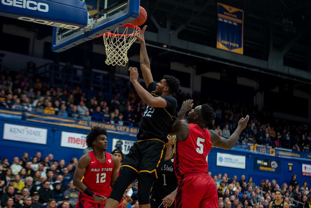 Kent State blasts Ball State for 10th consecutive win