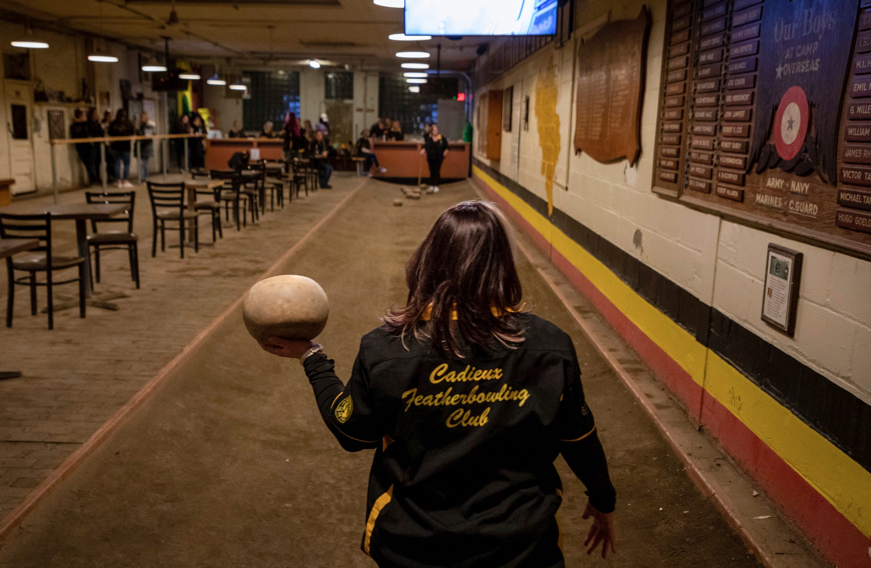 Feather bowling league returns to Detroit at Cadieux Cafe