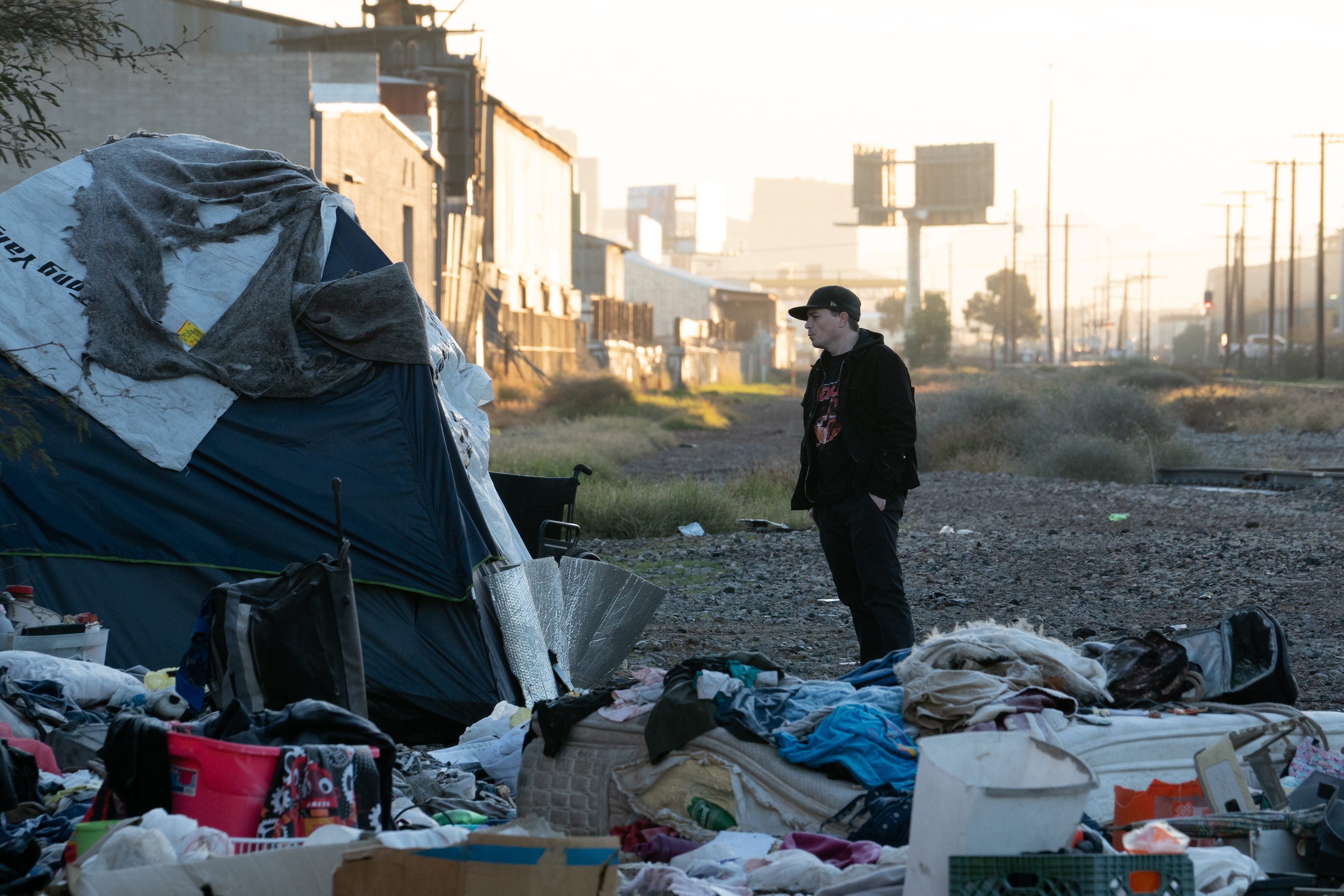 Delayed Phoenix shelter will offer jobs, $135K single-stall bathroom