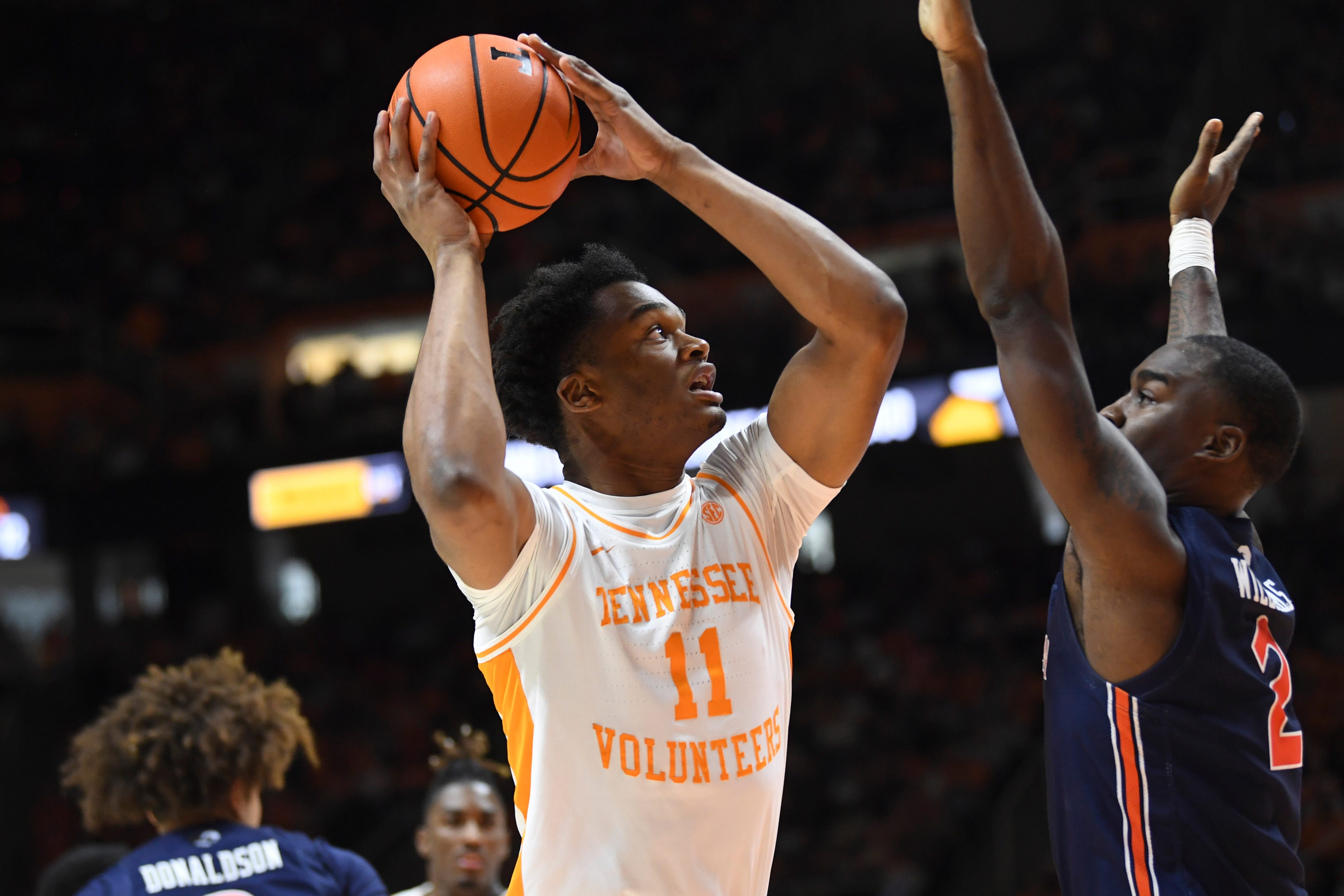 The unsung heroes of Tennessee basketball's win vs. Auburn