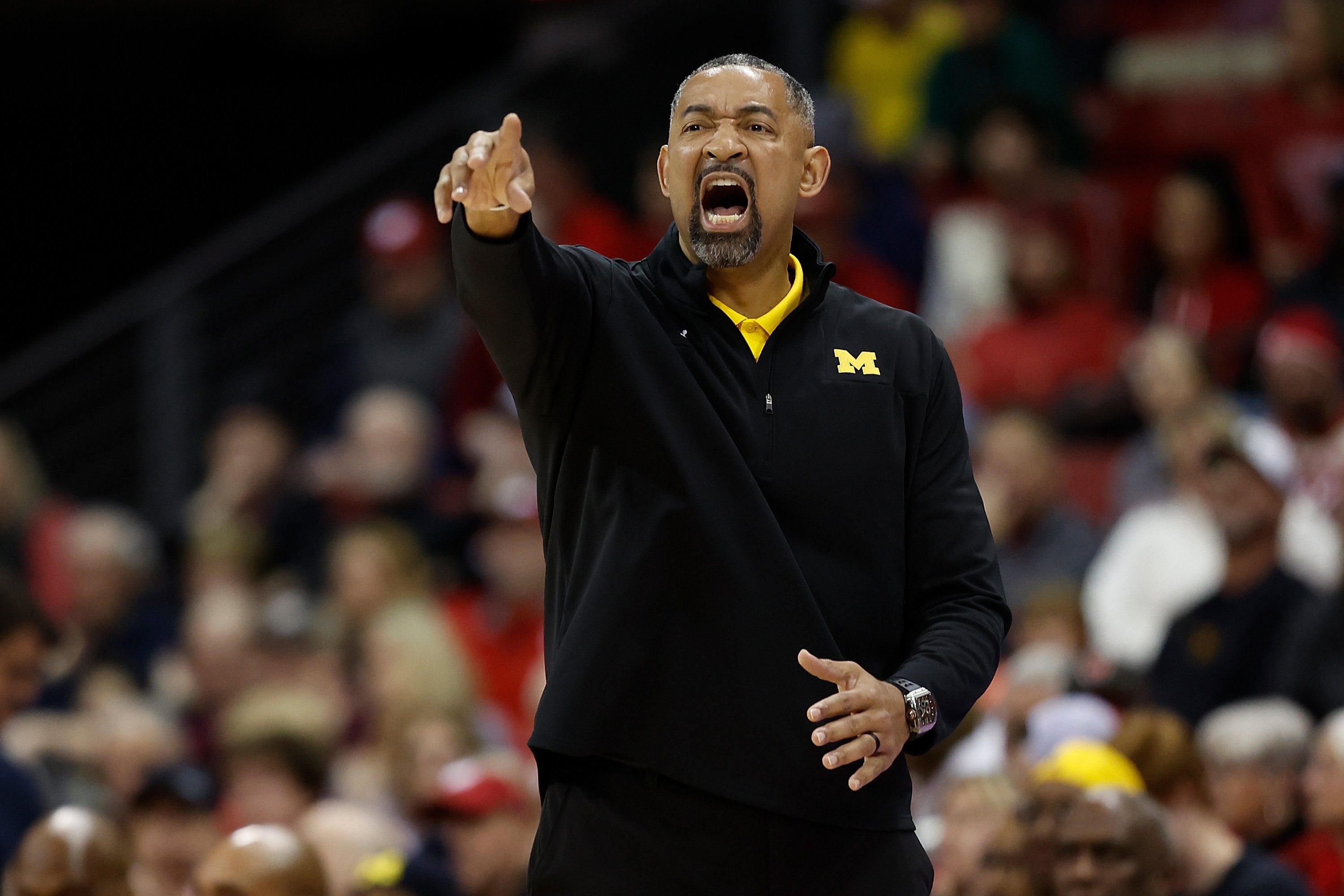 Michigan basketball's Juwan Howard shows personal growth in defeat