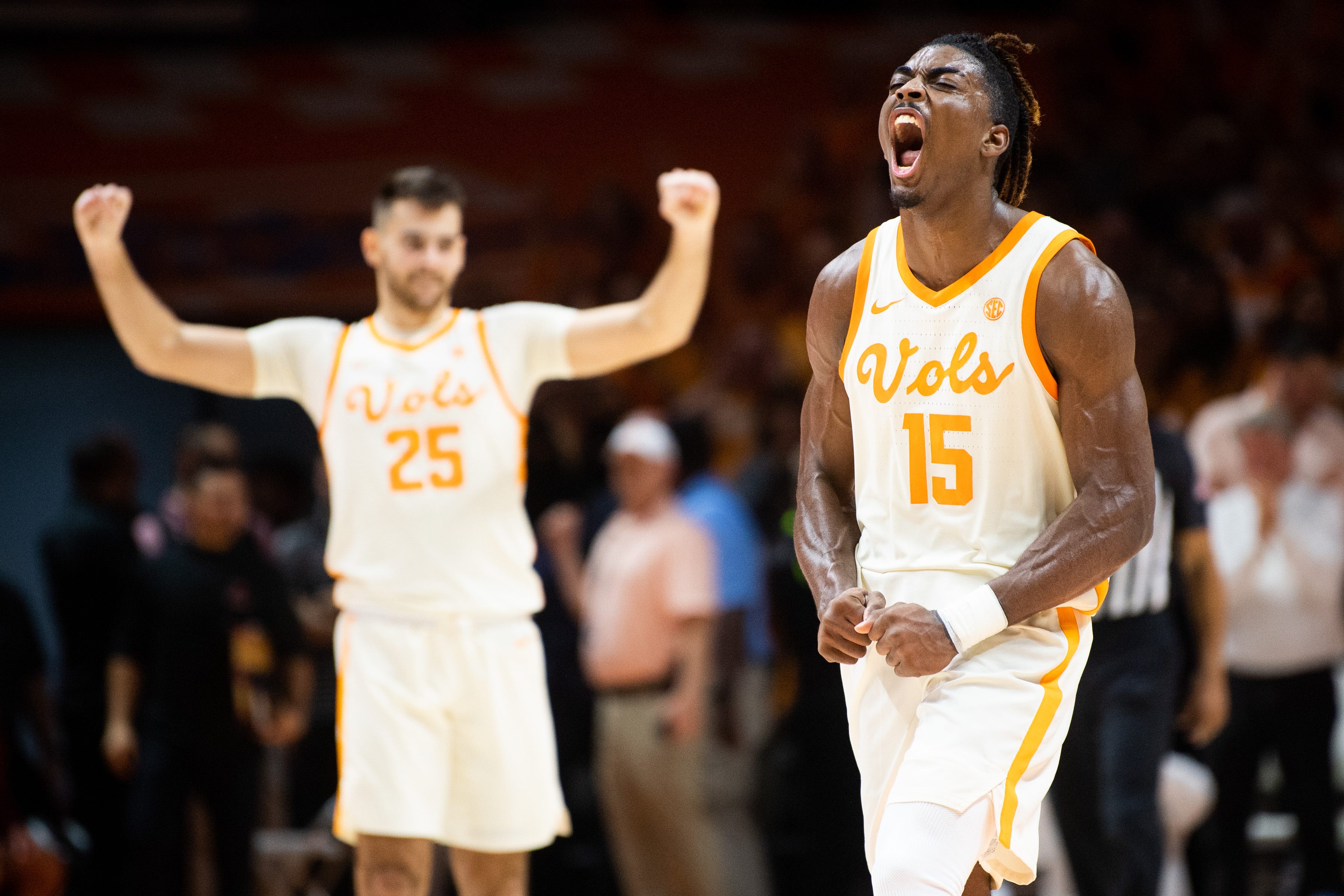 Tennessee basketball upsets No. 1 Alabama in another statement victory