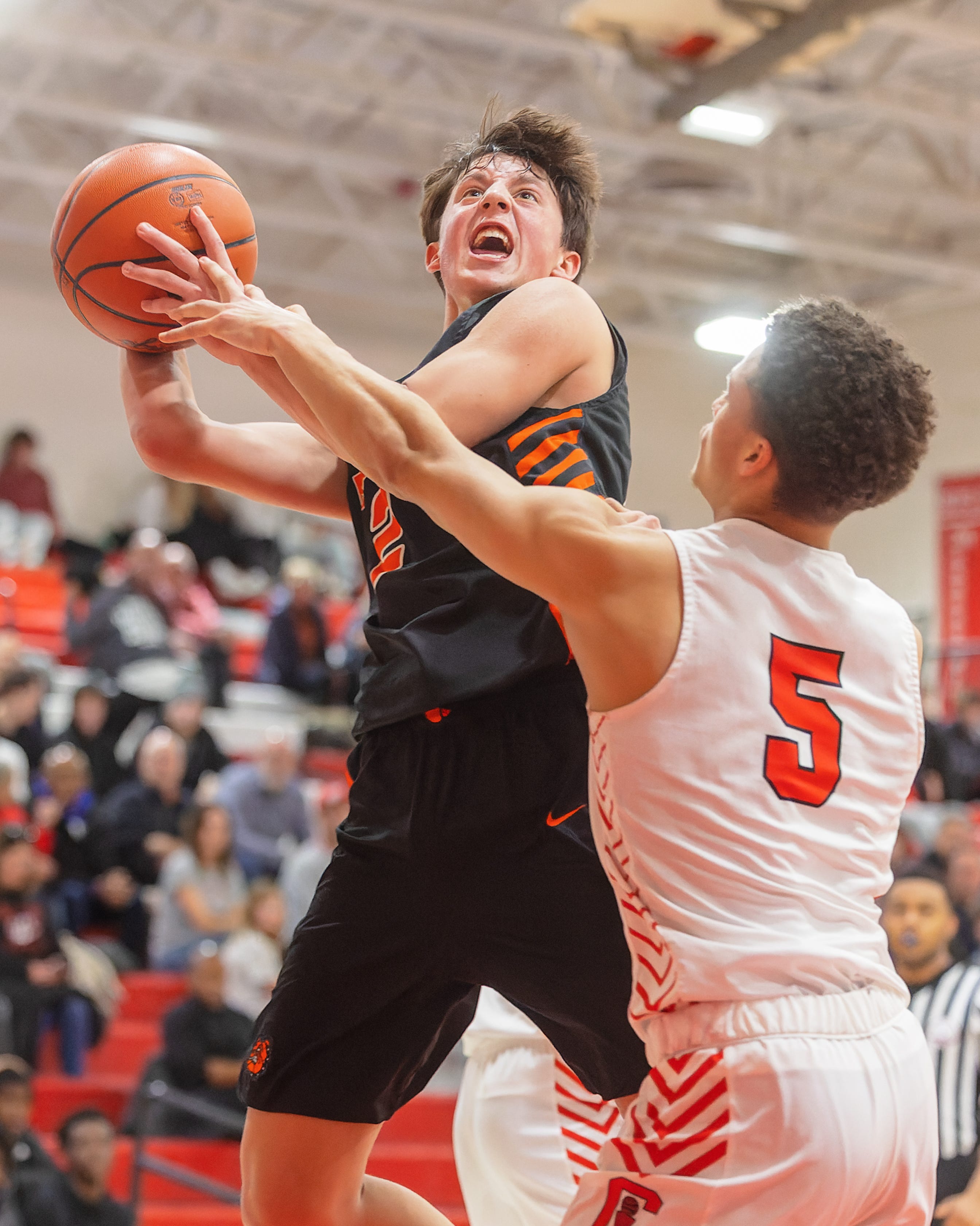 Canton overwhelms Brighton in clash for first in KLAA boys basketball