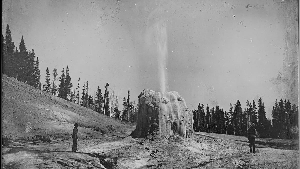 Yellowstone National Park: Early photos show park's history