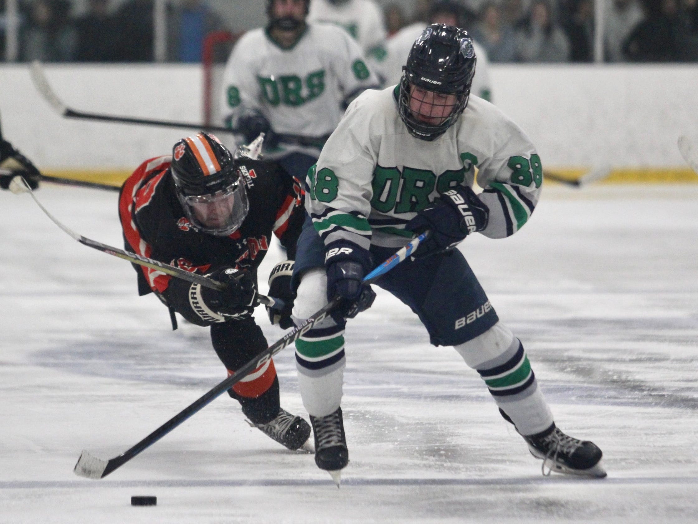 Dighton-Rehoboth/Seekonk hockey beats Taunton to earn spot in Sweet Sixteen