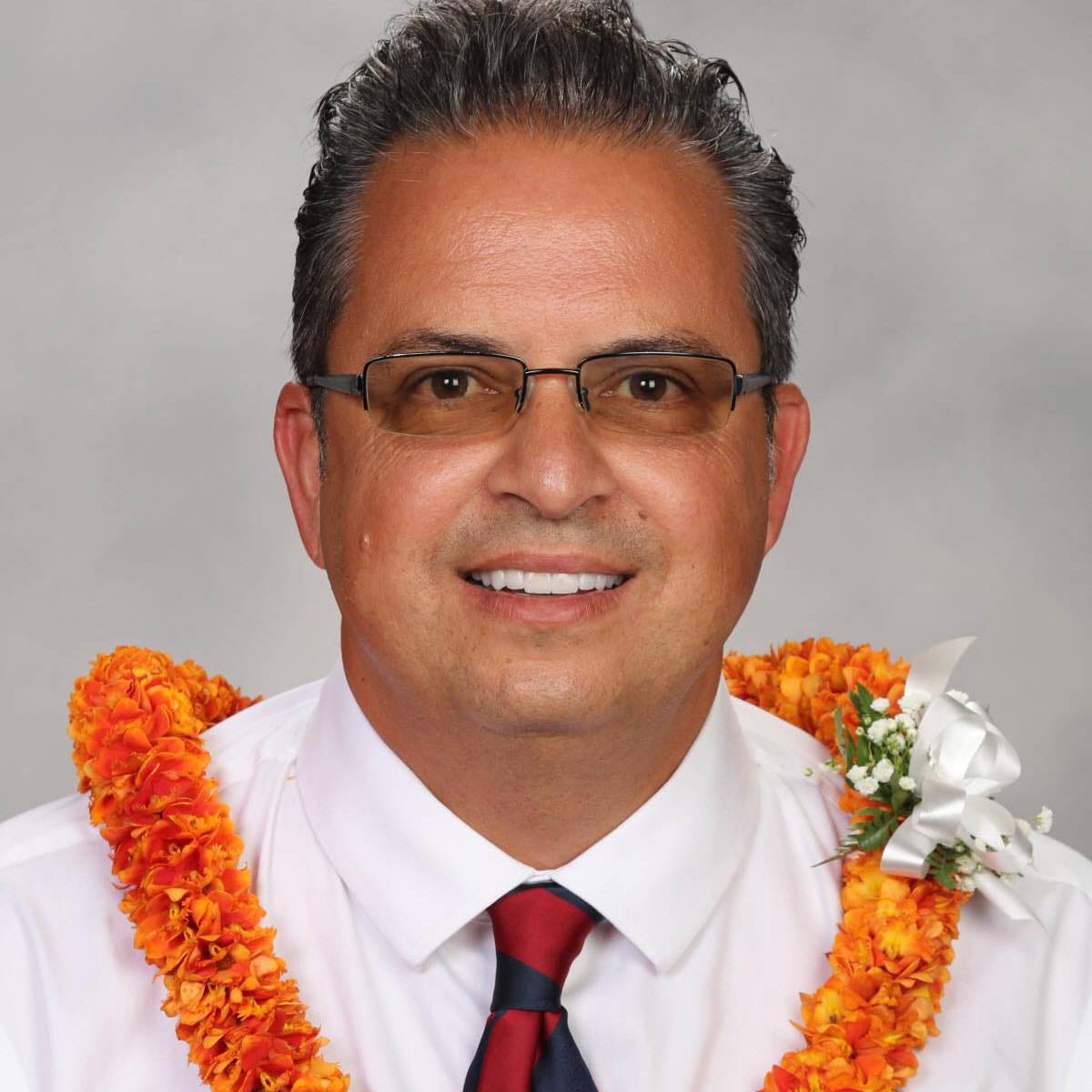 Portuguese-American Lyric Medeiros gets lesson from ‘American Idol ...