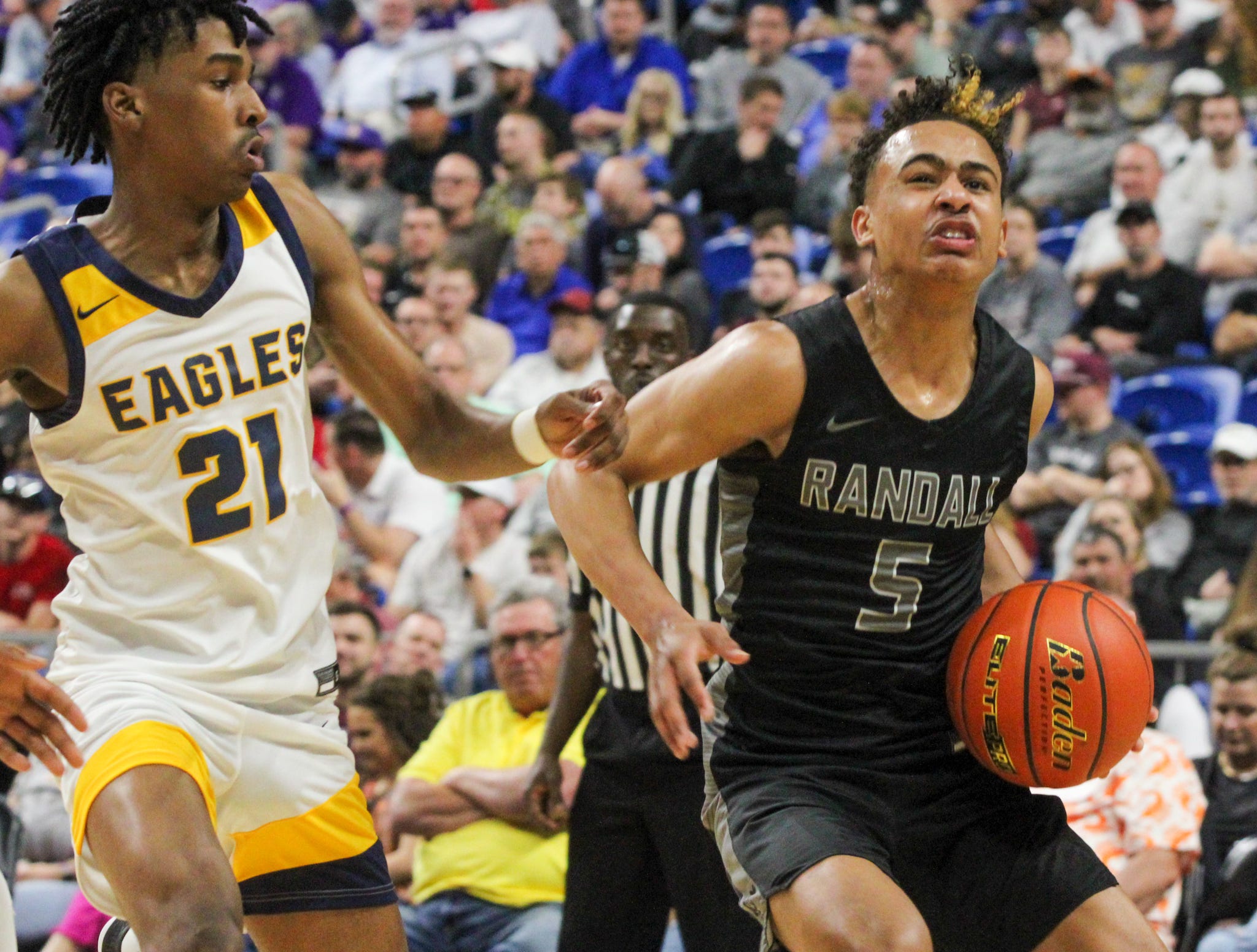 Randall's KJ Thomas adds to growing legacy in state basketball tournament