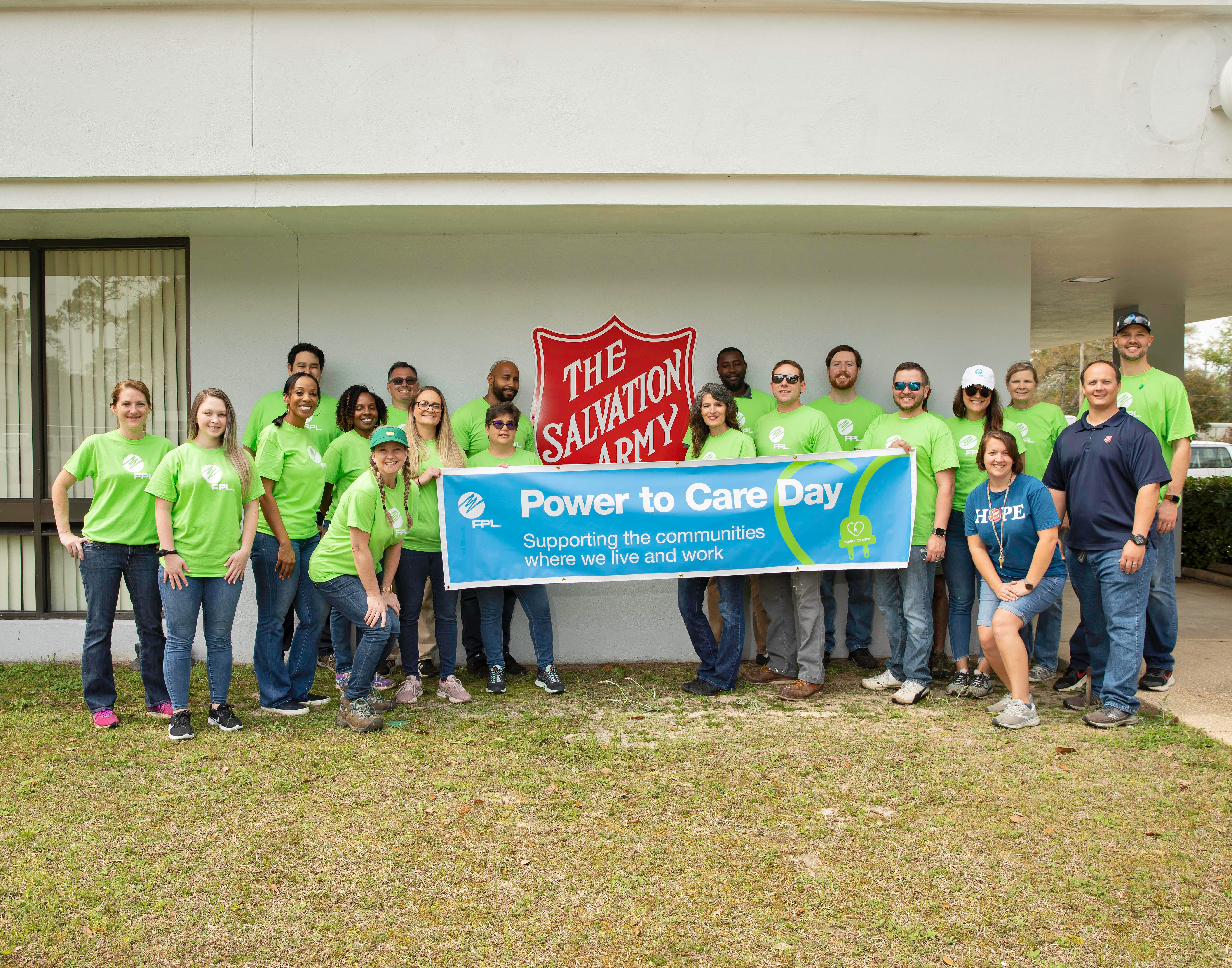 FPL volunteers support Salvation Army during Power to Care Week