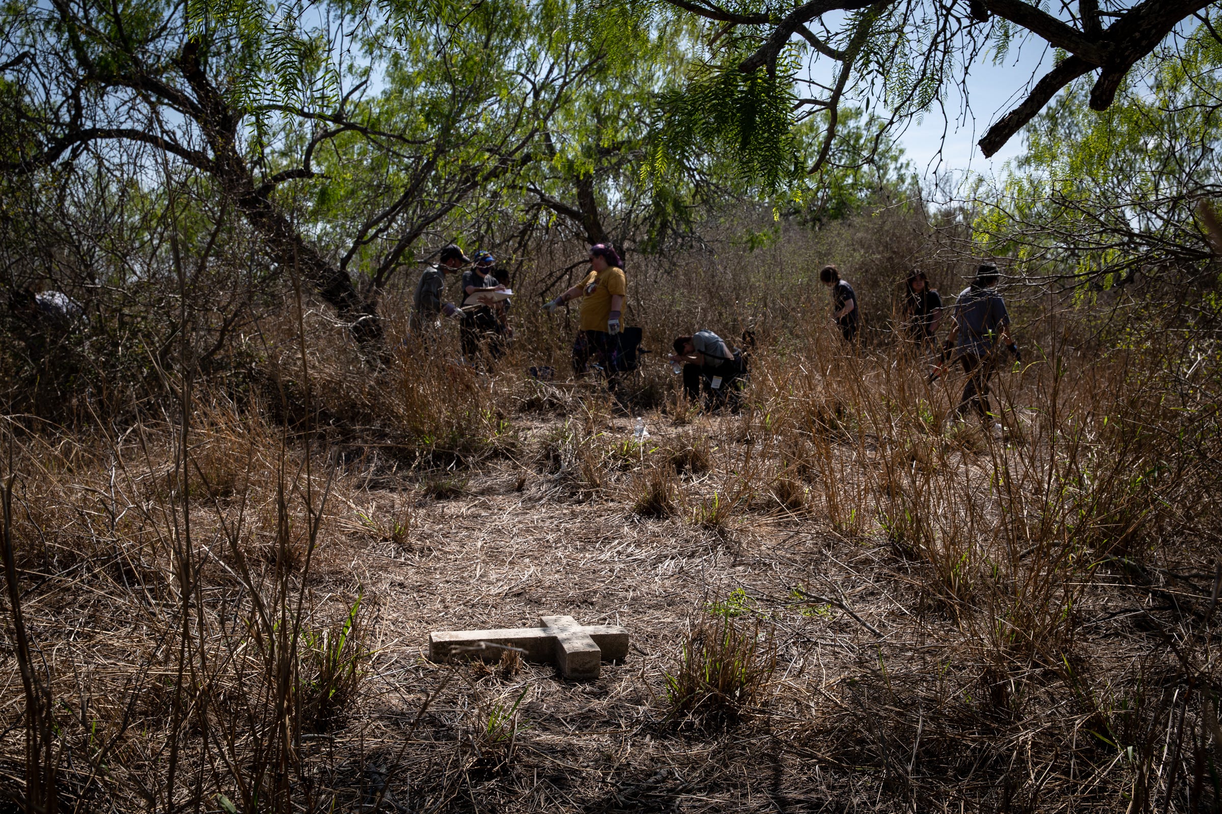 Professors, students preserve Nueces County farmworker history at cemetery