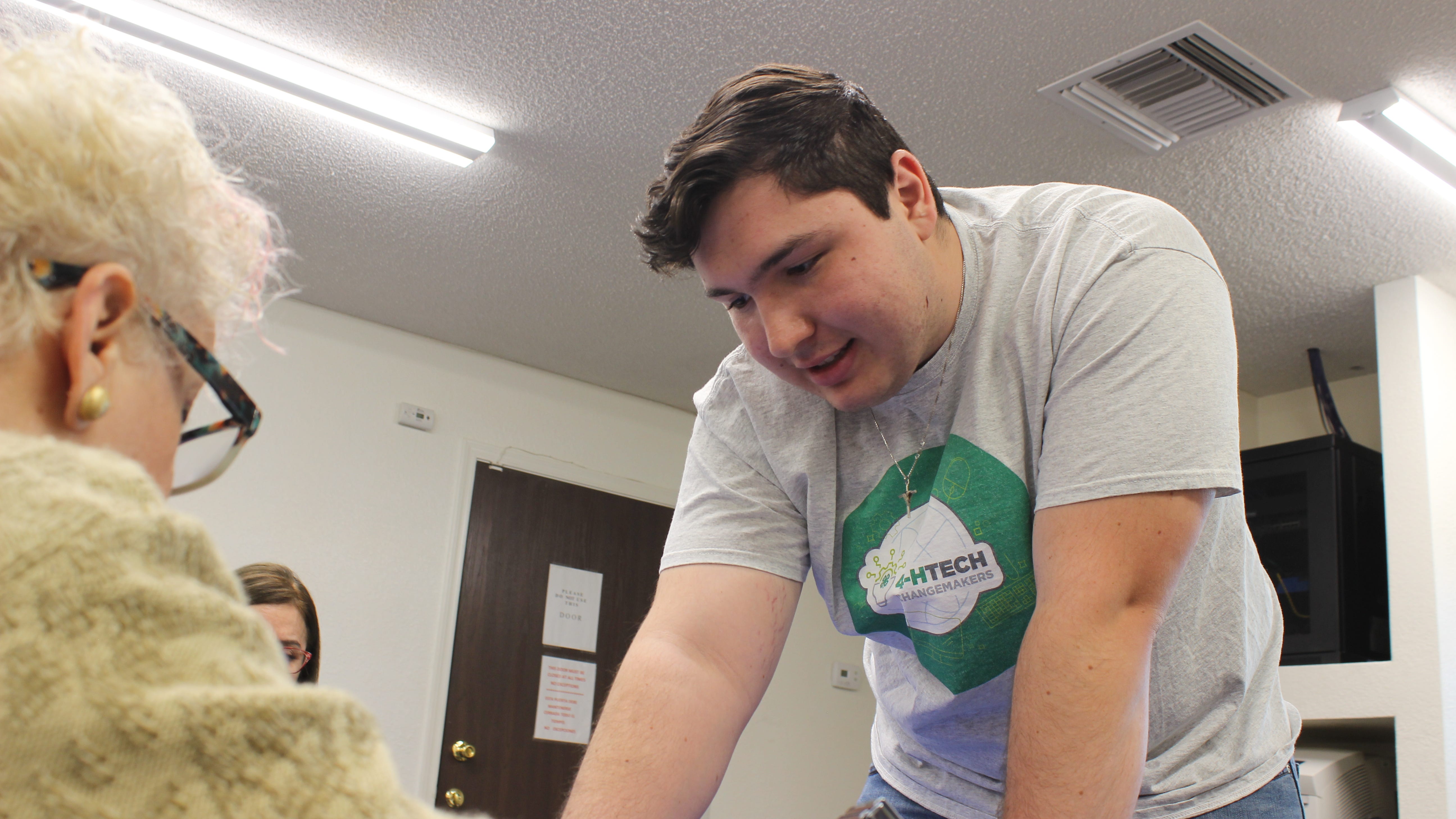 Nogales teen Ivan Becerril is closing the digital divide among Latinos