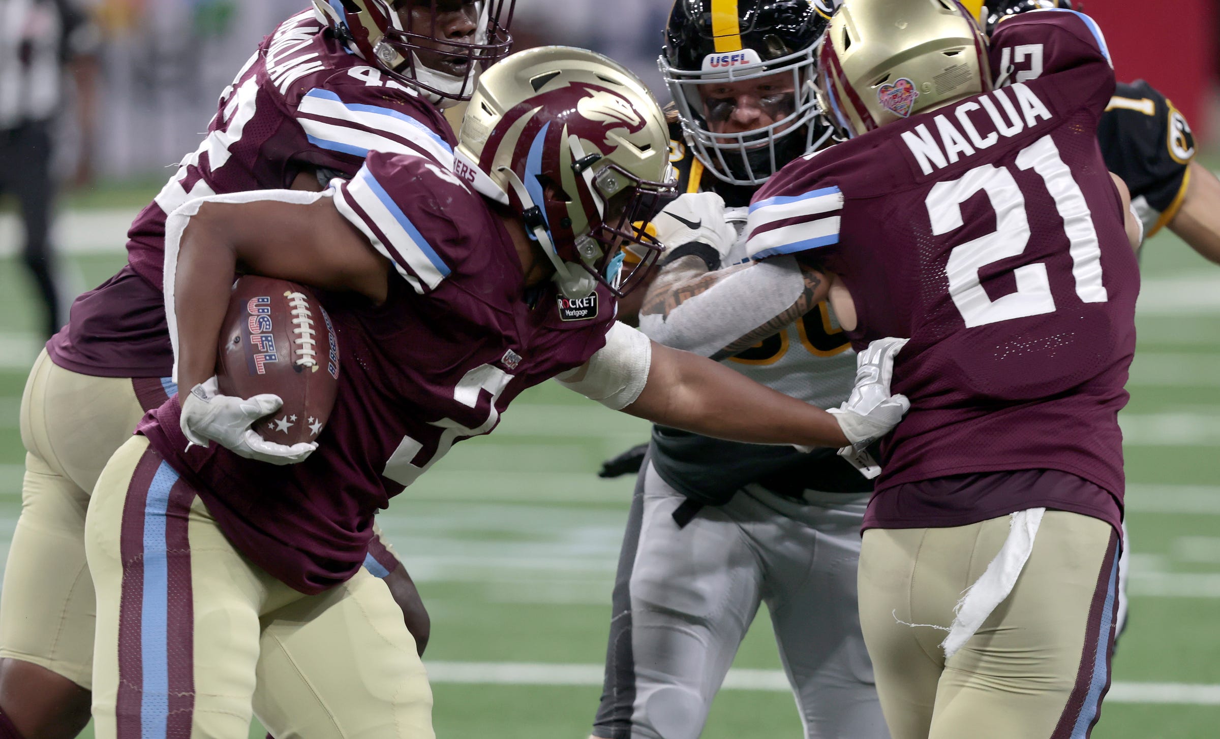 Lions center Frank Ragnow optimistic about continuing to play through ...